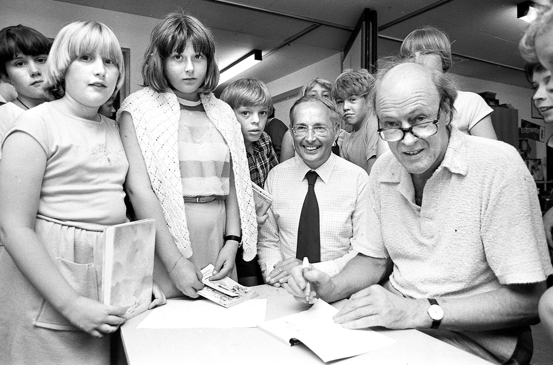 Days Gone By Photos - Celebrity Connections - Photo 1 of 39 - Baylis ...