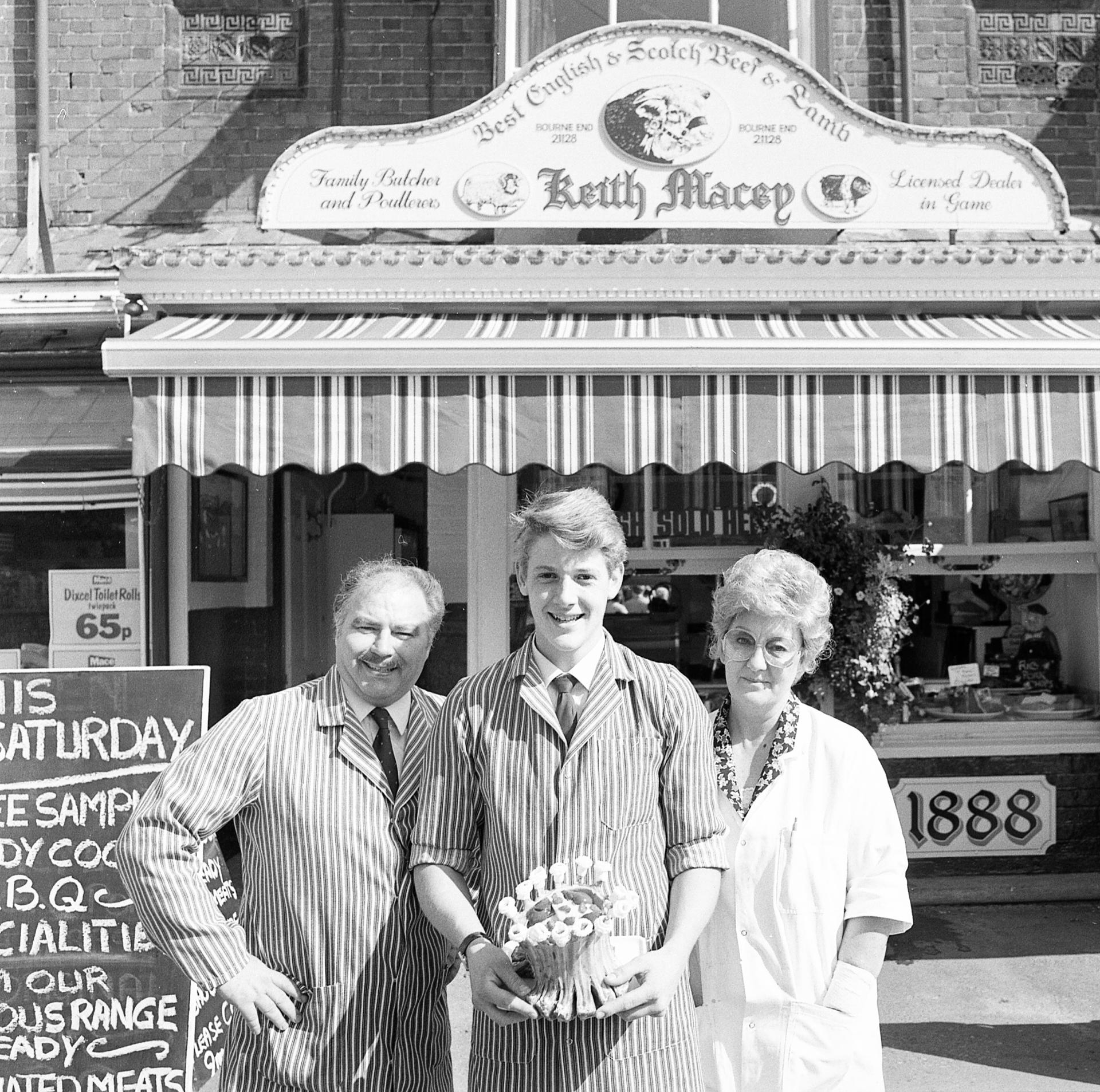 Days Gone By Photos - Civic and Social - Photo 1 of 28 - Baylis Media ...