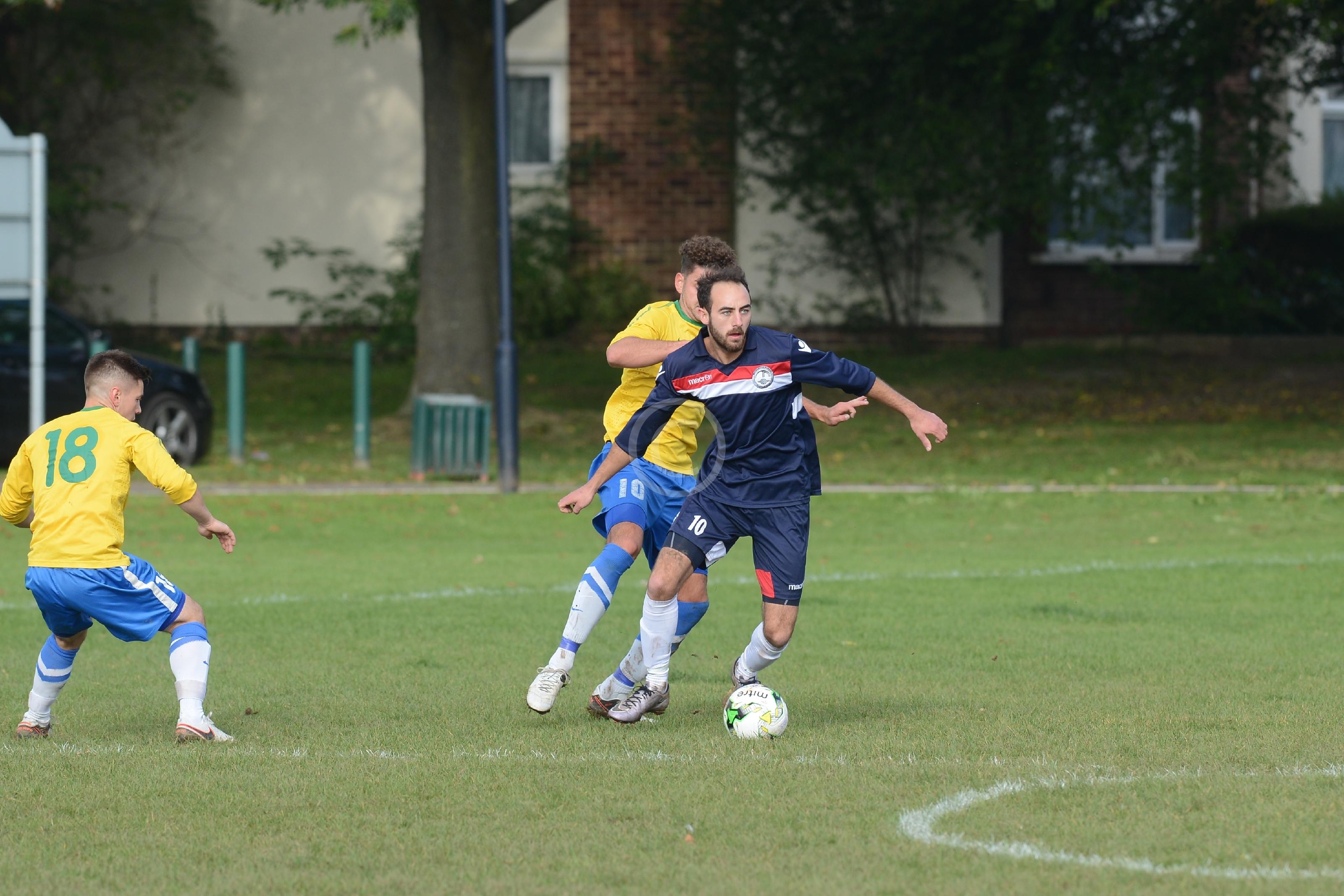 FOOTBALL 126872 - Photo 1 of 30 - Baylis Media Photos