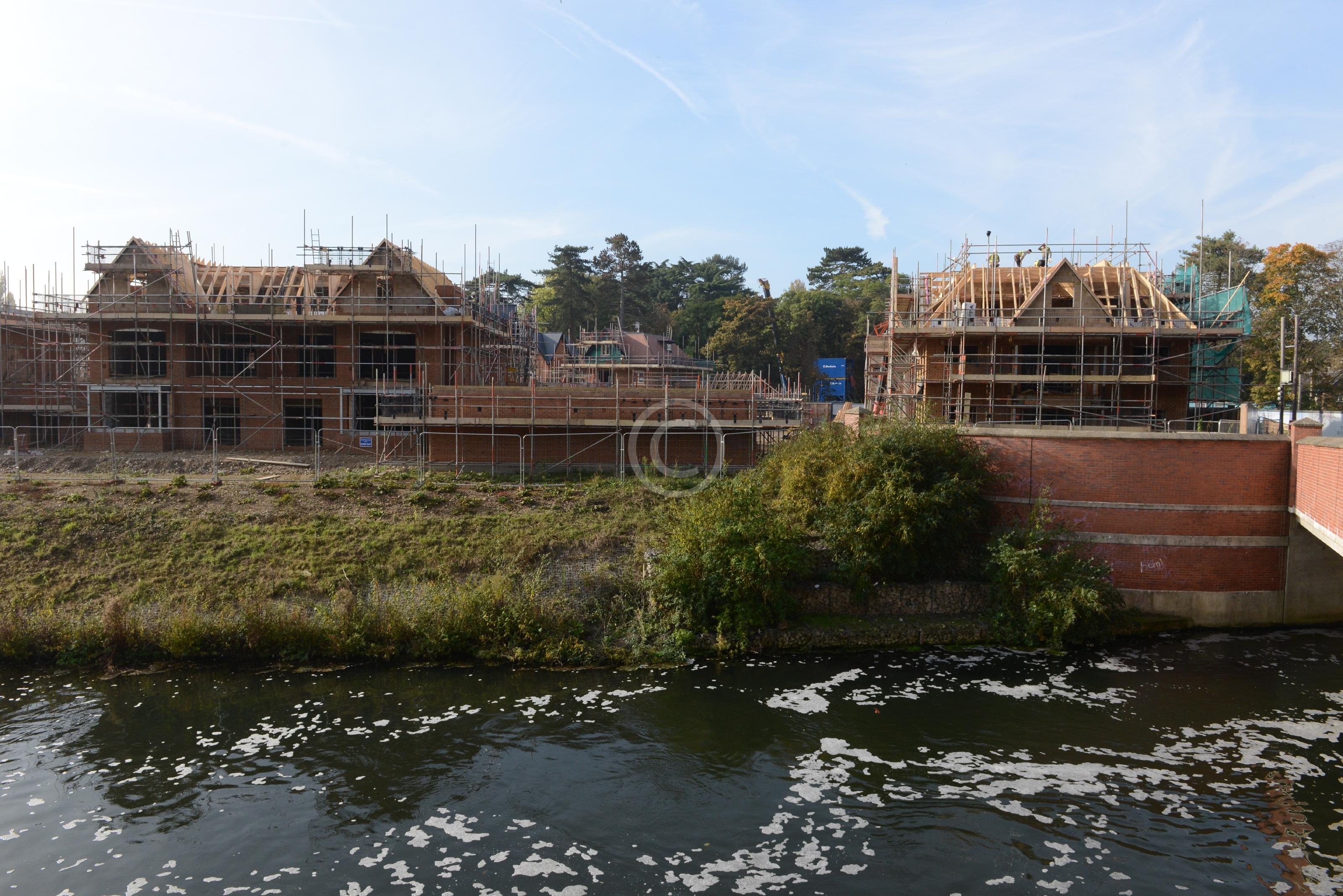 TAPLOW 126928 - Photo 1 of 33 - Baylis Media Photos