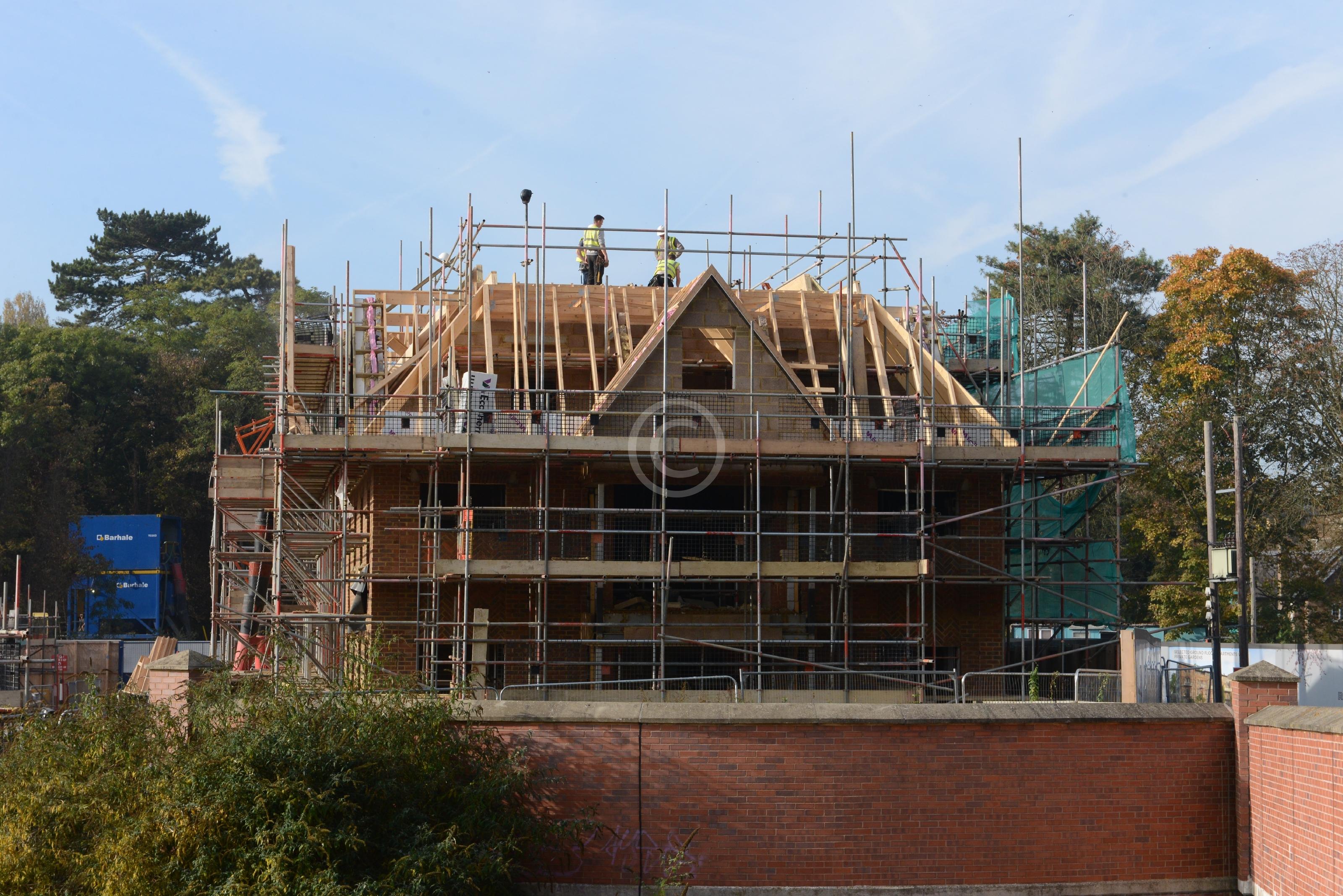 TAPLOW 126928 - Photo 1 of 33 - Baylis Media Photos