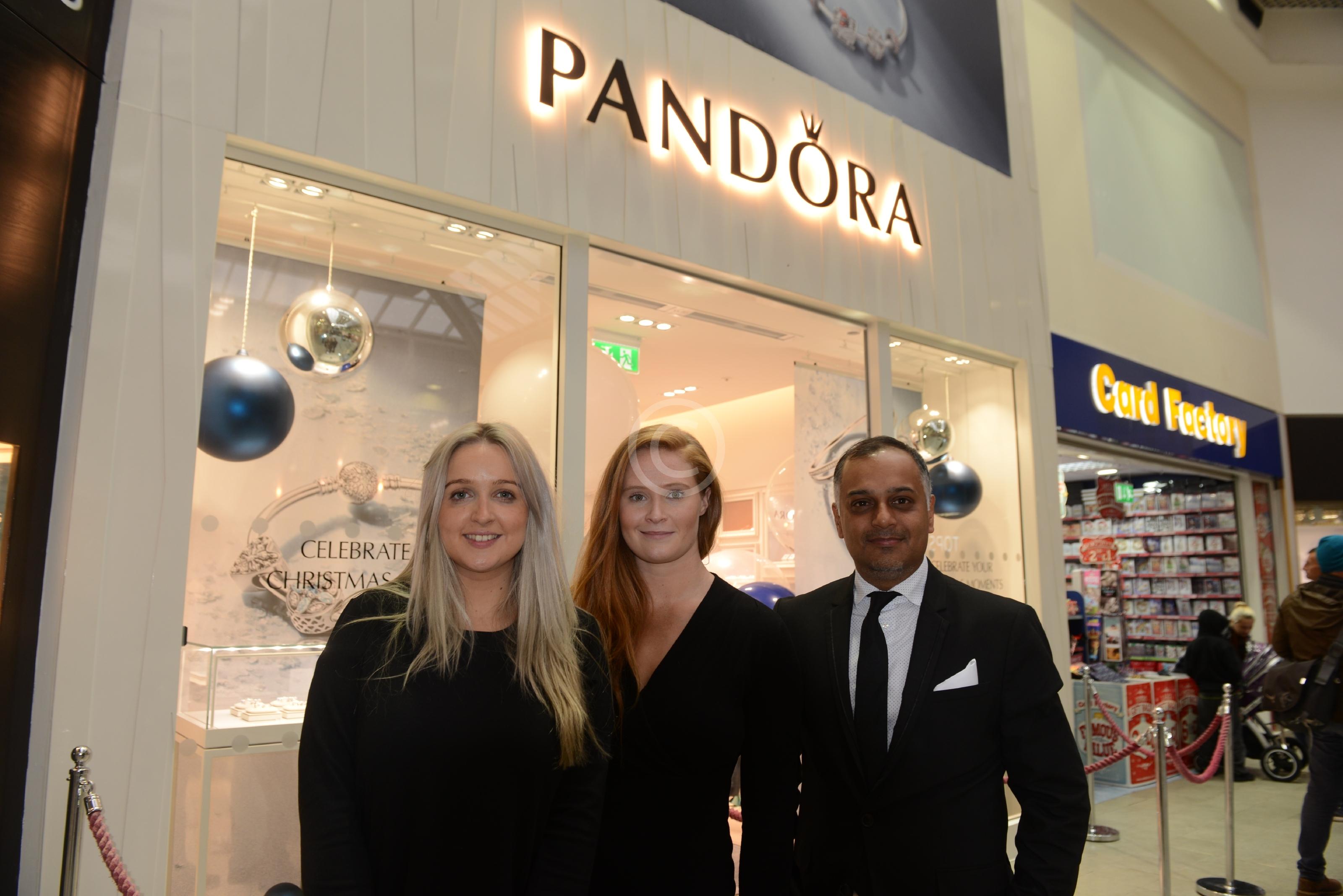 MAIDENHEAD 127013 - Photo 1 of 7 - Baylis Media Photos