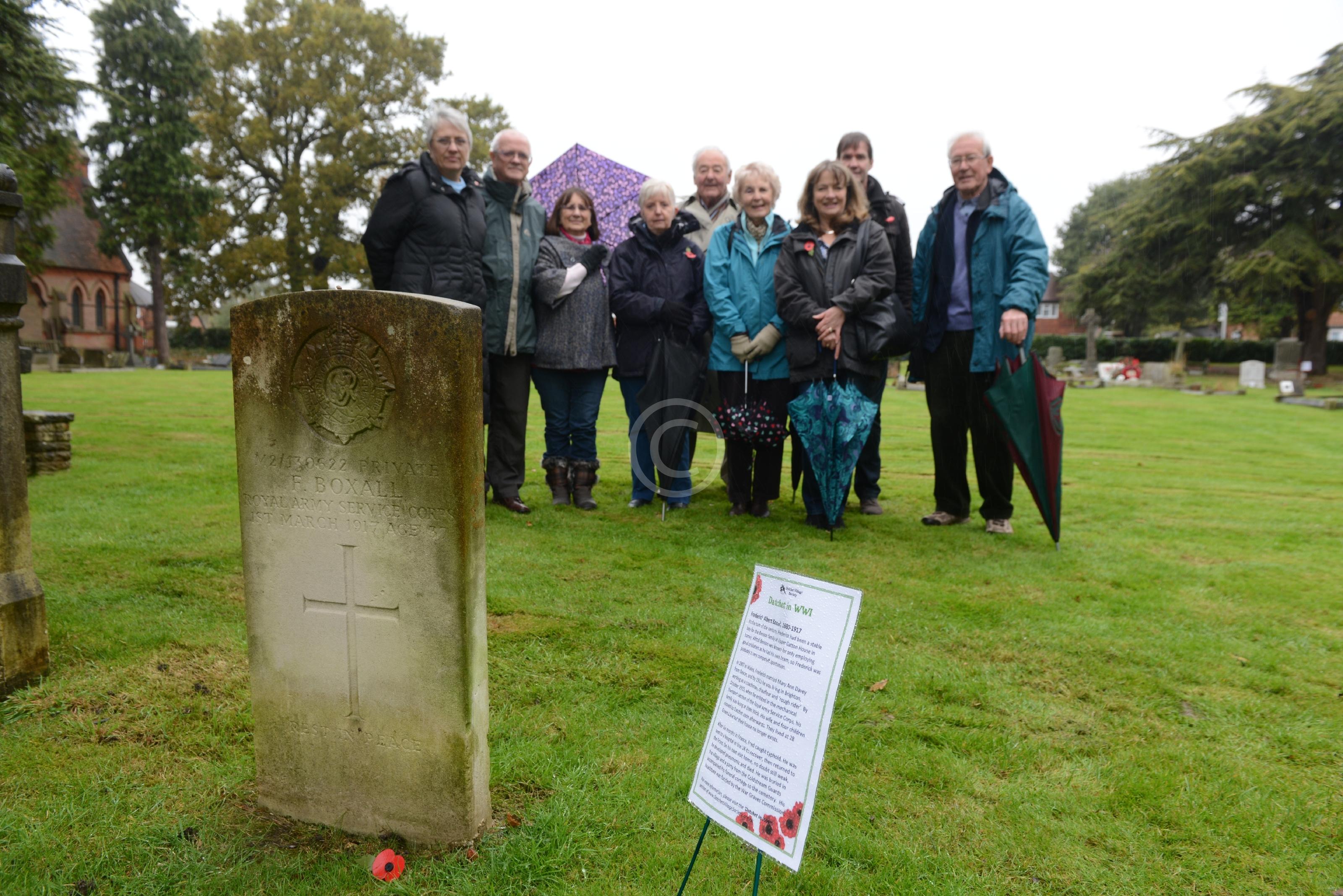 DATCHET 127012 - Photo 1 of 2 - Baylis Media Photos