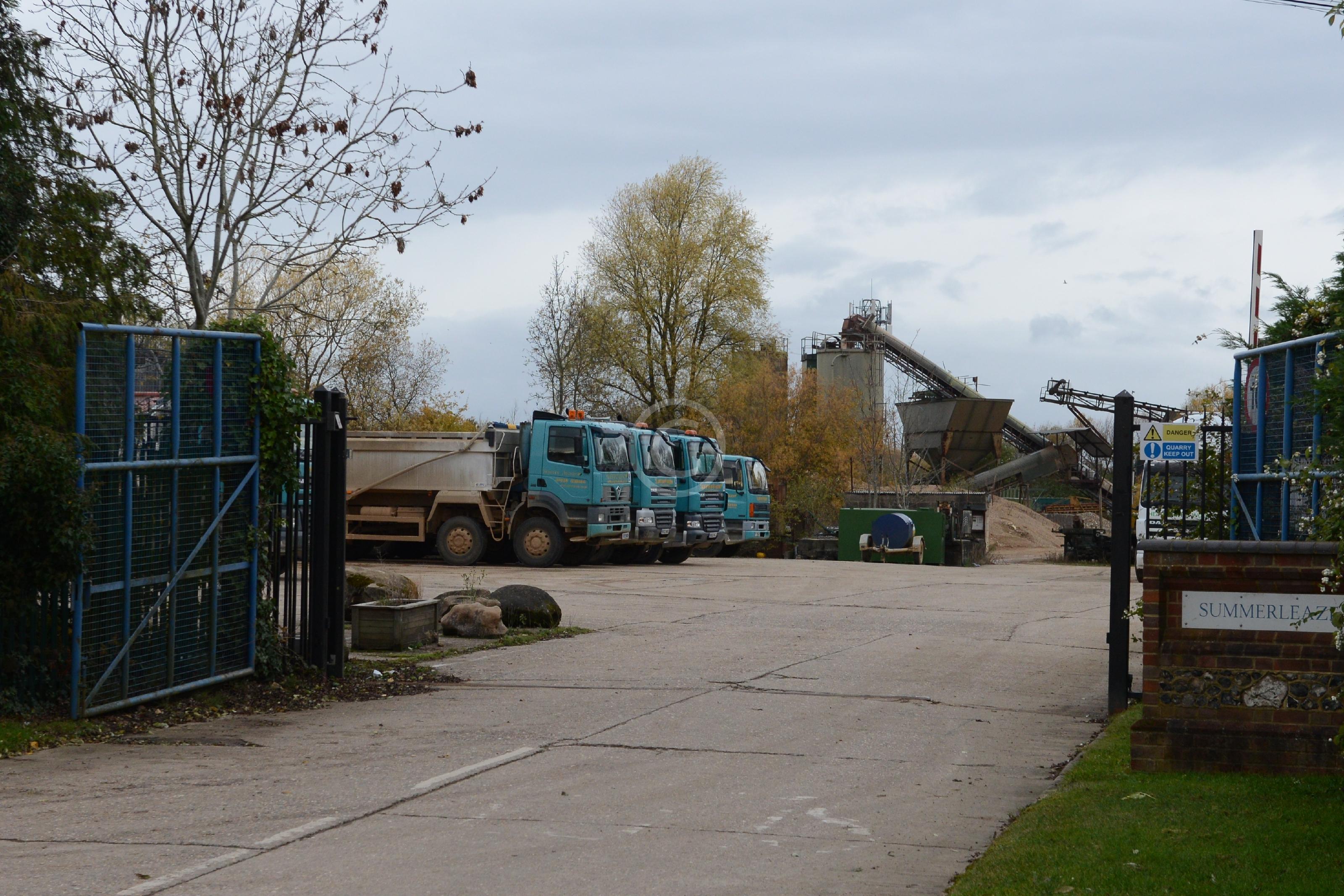 HA24 127058 - Photo 1 of 4 - Baylis Media Photos