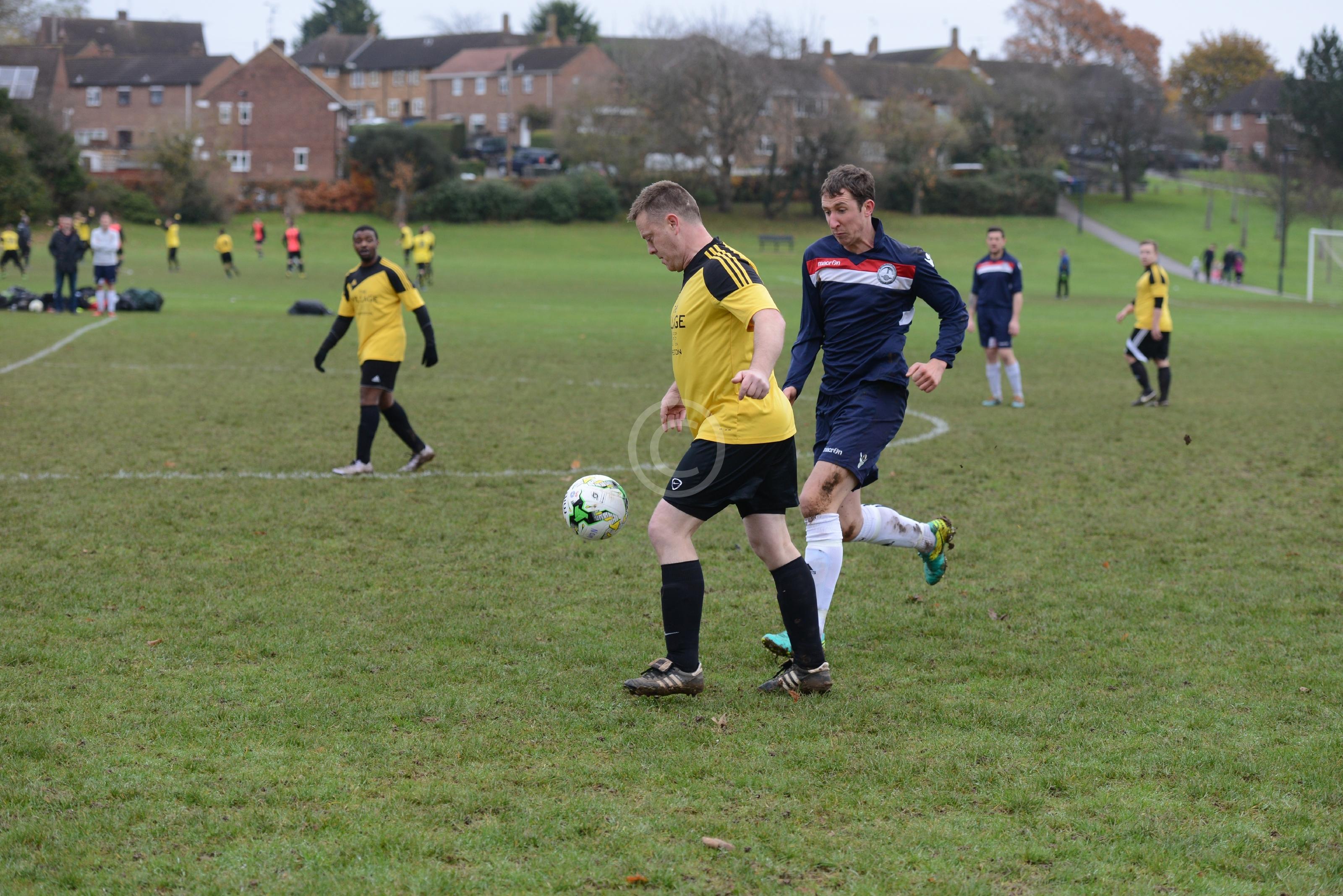 FOOTBALL 127139 - Photo 1 of 8 - Baylis Media Photos