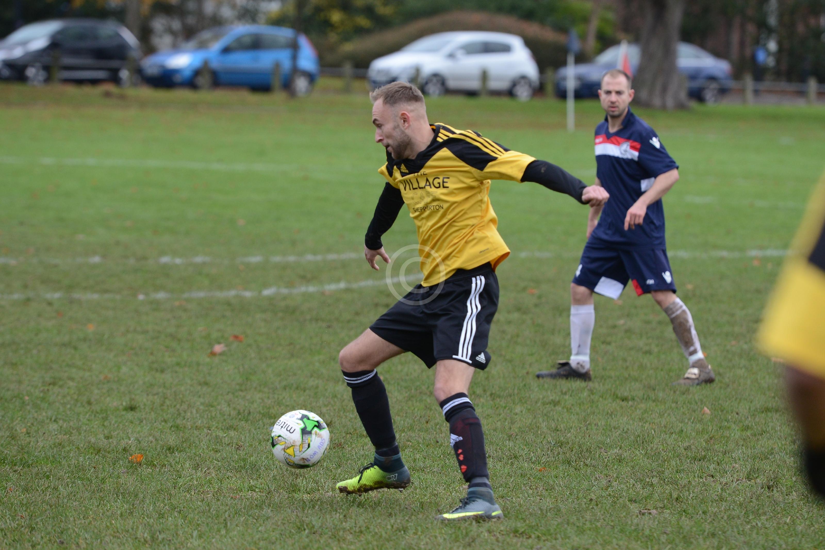 FOOTBALL 127139 - Photo 1 of 8 - Baylis Media Photos