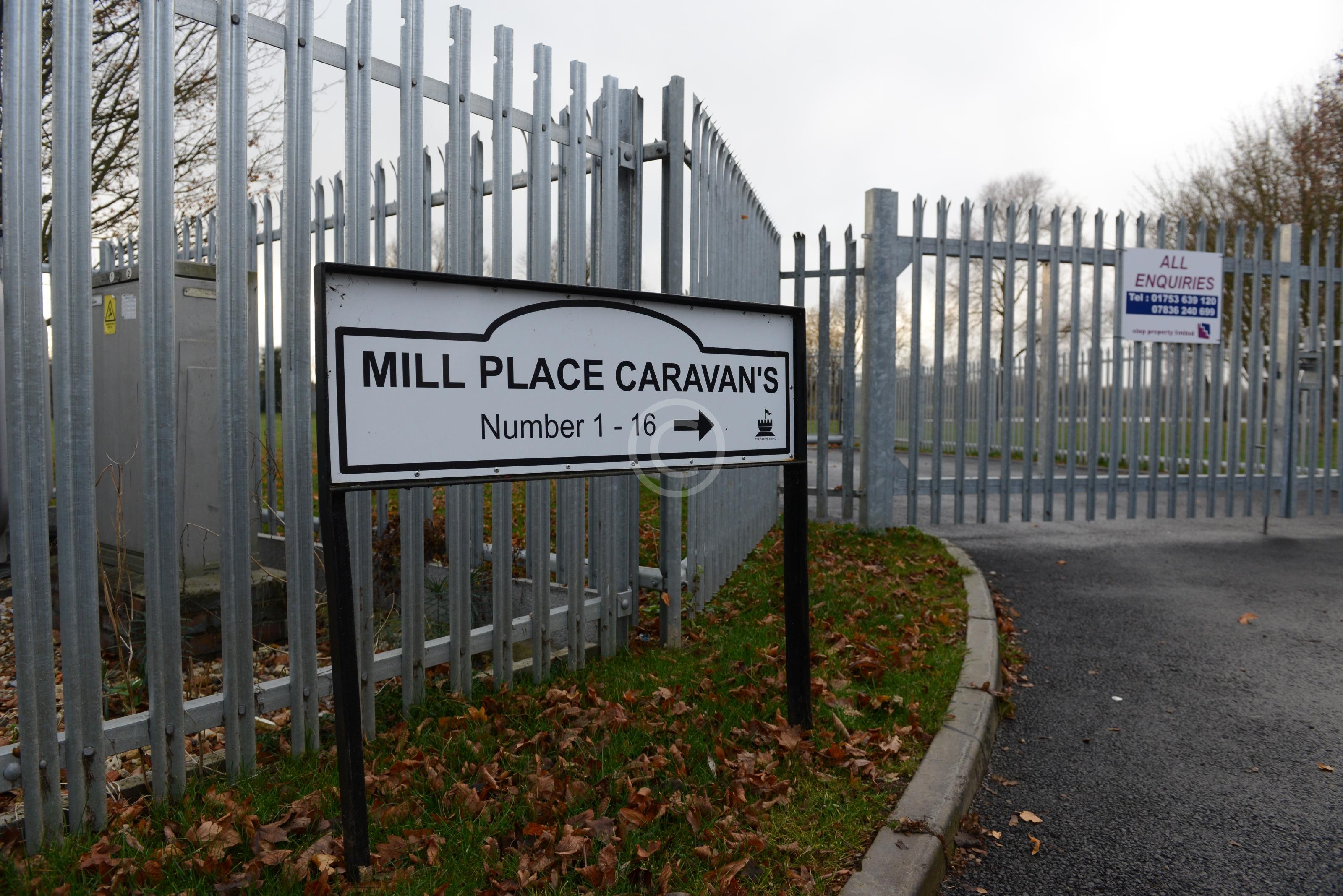 DATCHET 127225 - Photo 1 of 7 - Baylis Media Photos