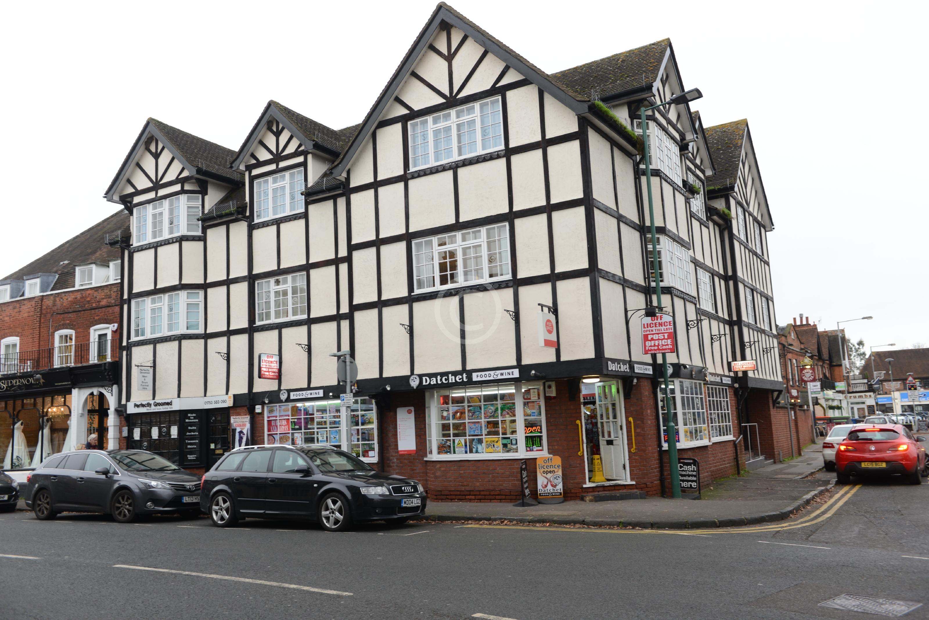 DATCHET 127397 - Photo 1 of 5 - Baylis Media Photos