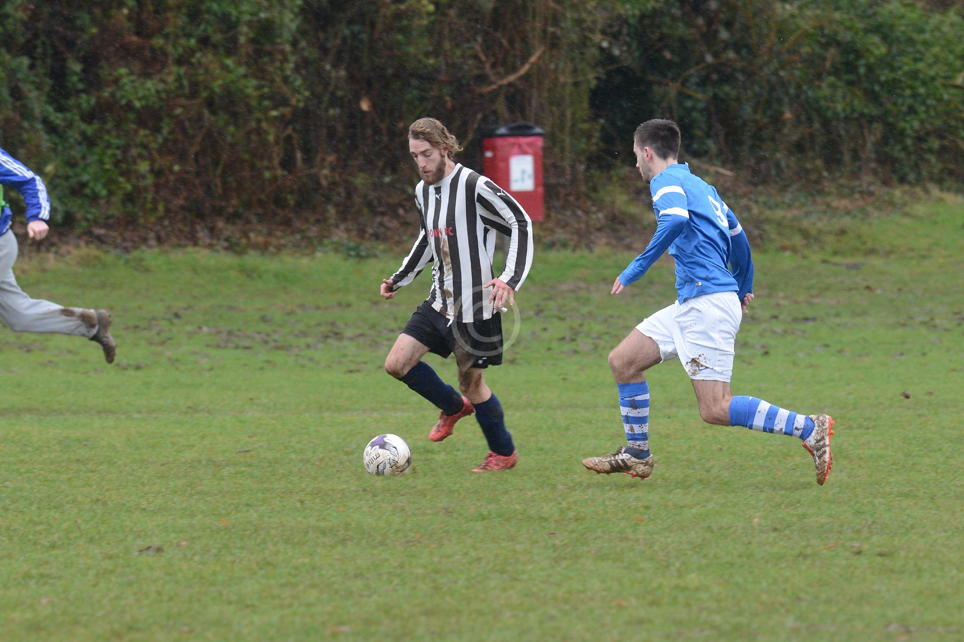 FOOTBALL 127407 - Photo 1 of 32 - Baylis Media Photos