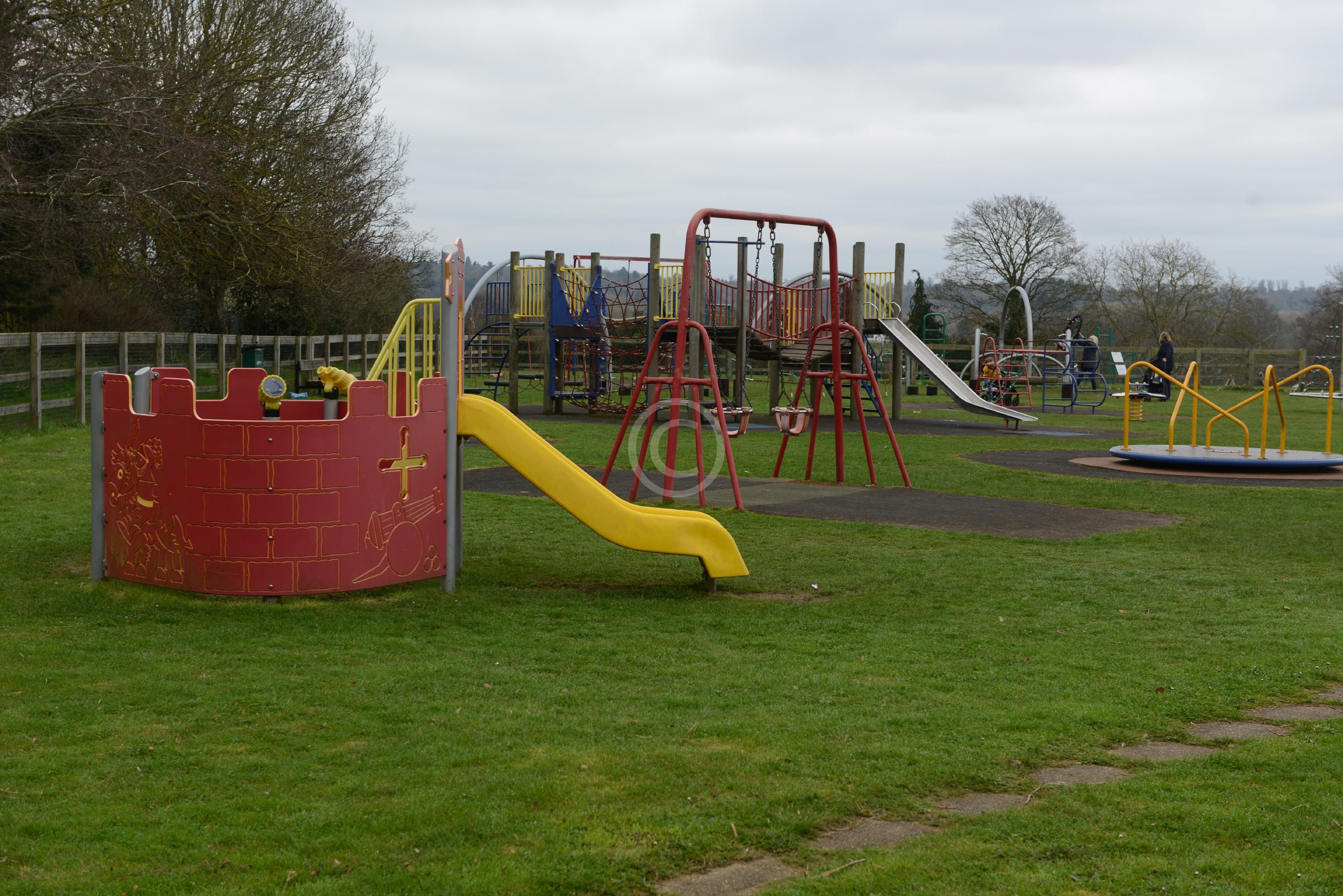 COOKHAM RISE 127770 - Photo 1 of 11 - Baylis Media Photos