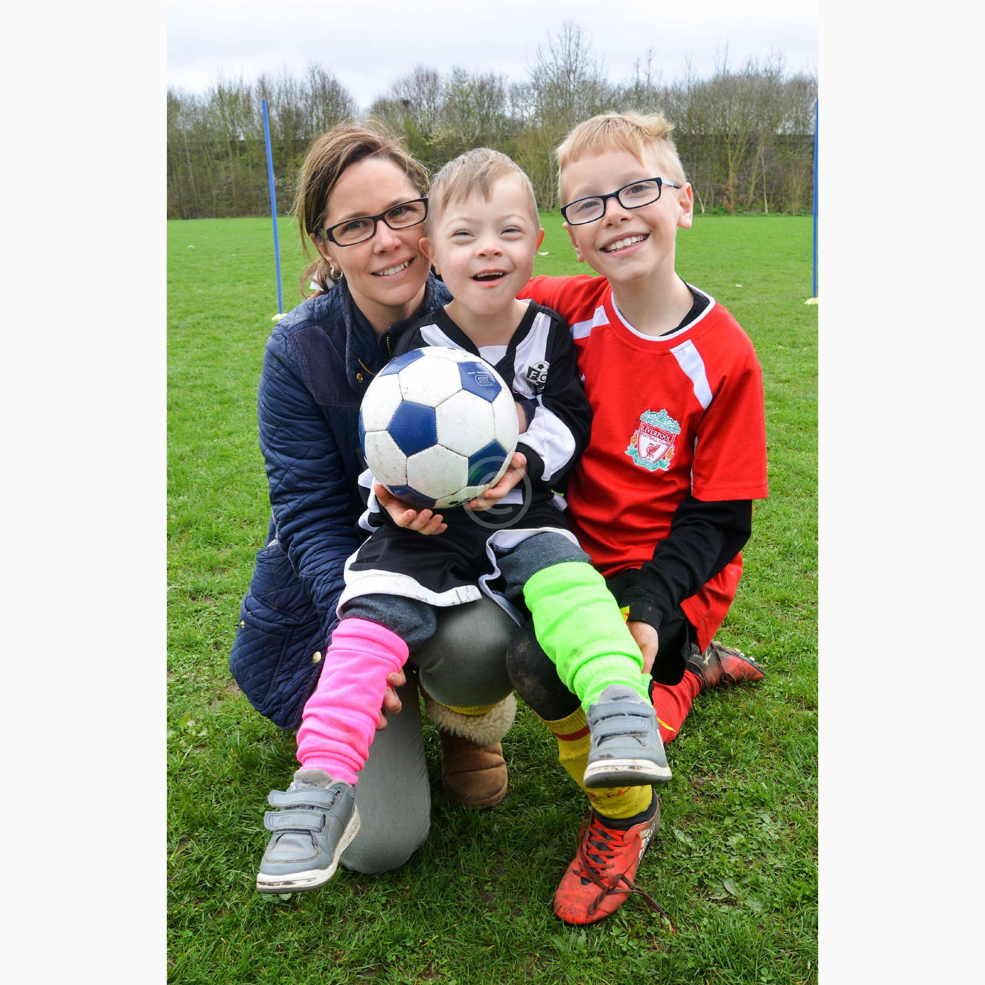 CIPPENHAM 127795 - Photo 3 of 6 - Baylis Media Photos