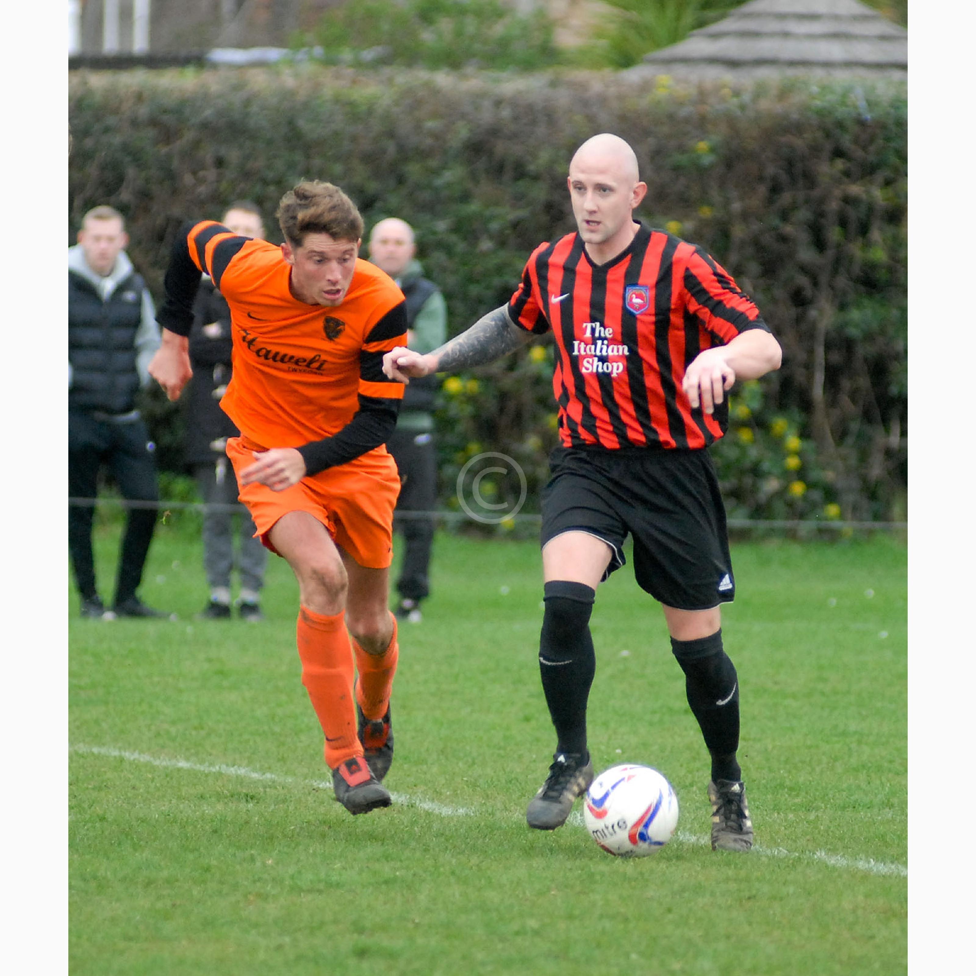 FOOTBALL 127798 - Photo 1 of 6 - Baylis Media Photos