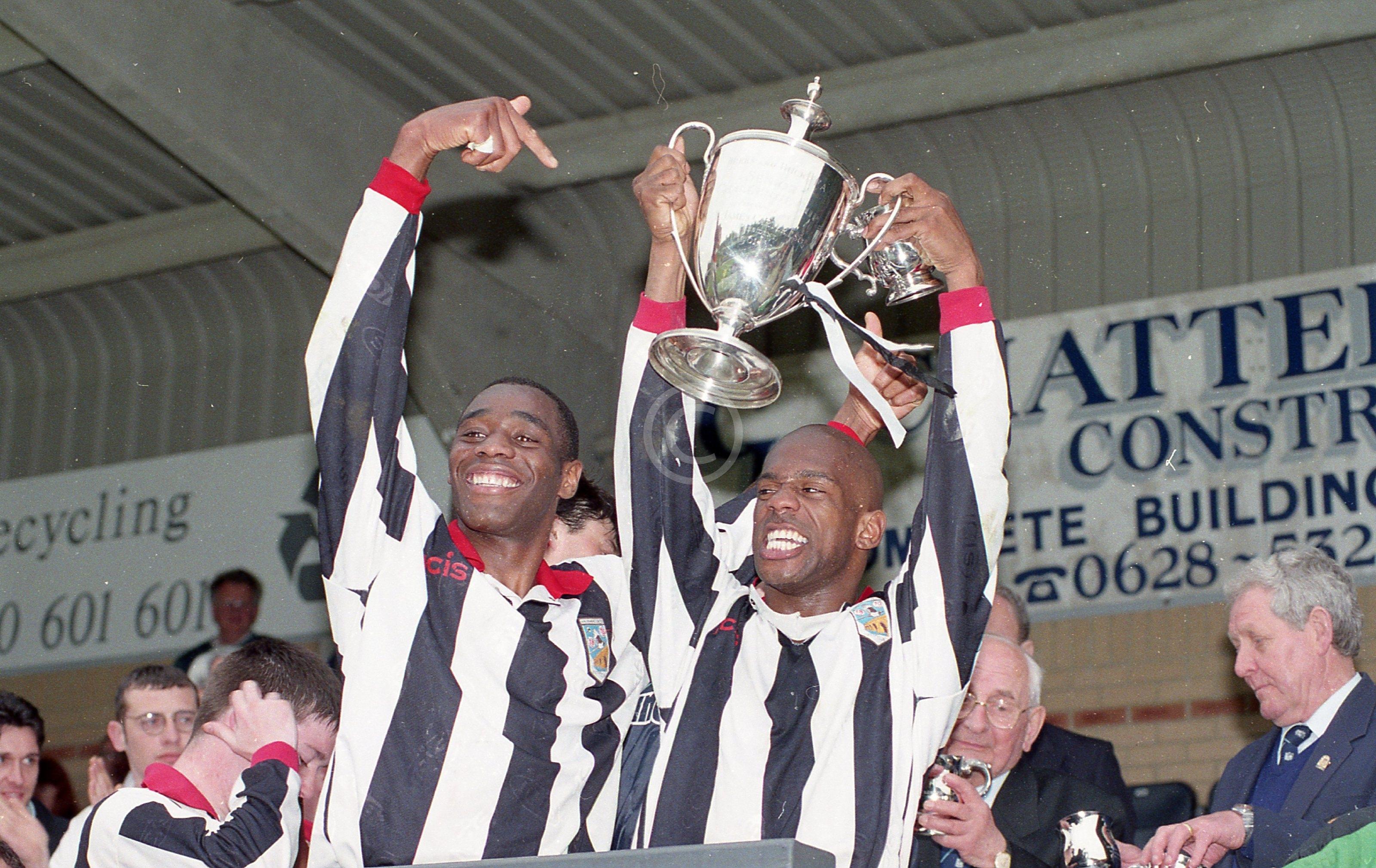 RW 127581 - Photo 1 of 4 - Baylis Media Photos