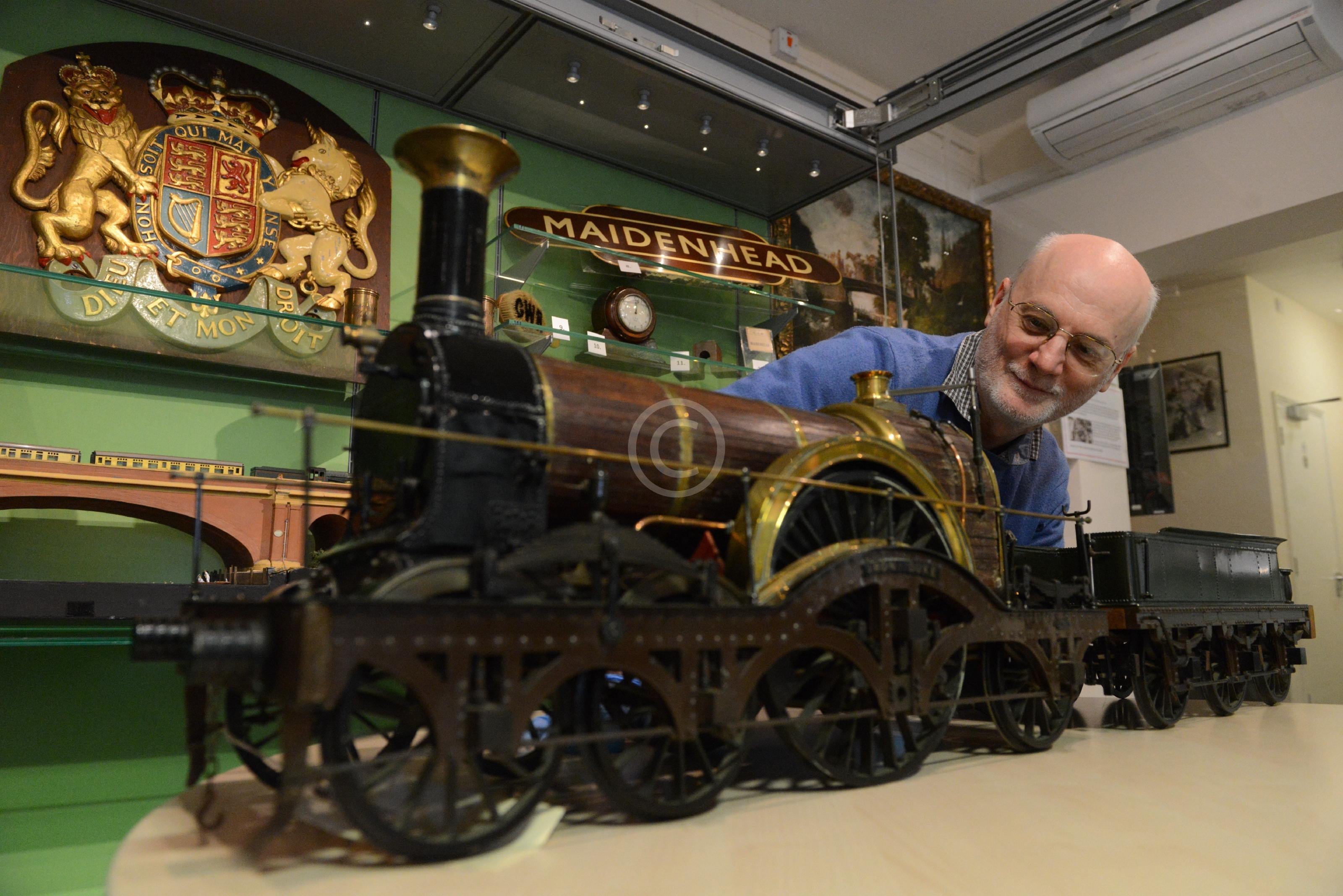 MAIDENHEAD 127897 - Photo 1 of 4 - Baylis Media Photos