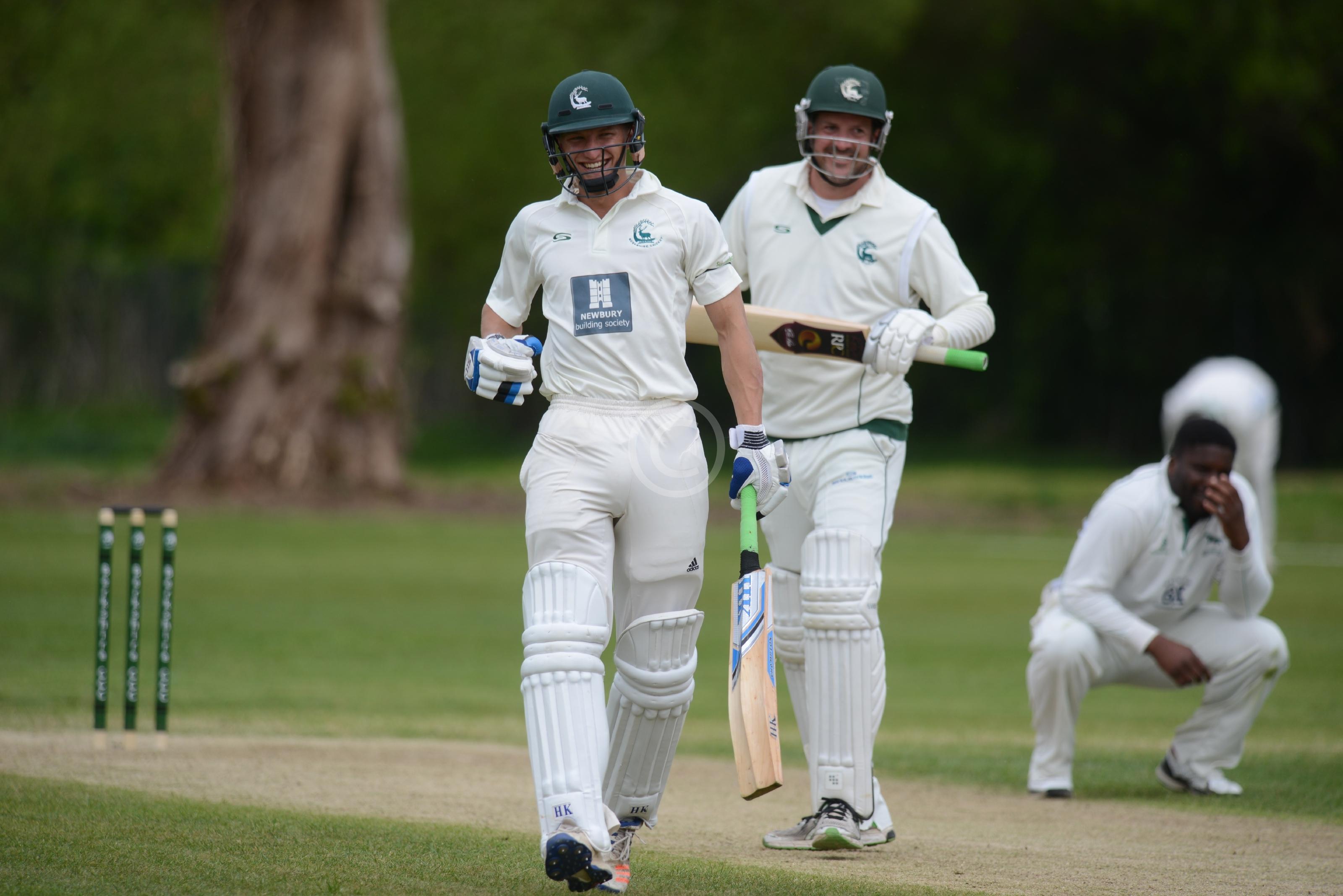 CRICKET 127956 - Photo 2 of 17 - Baylis Media Photos