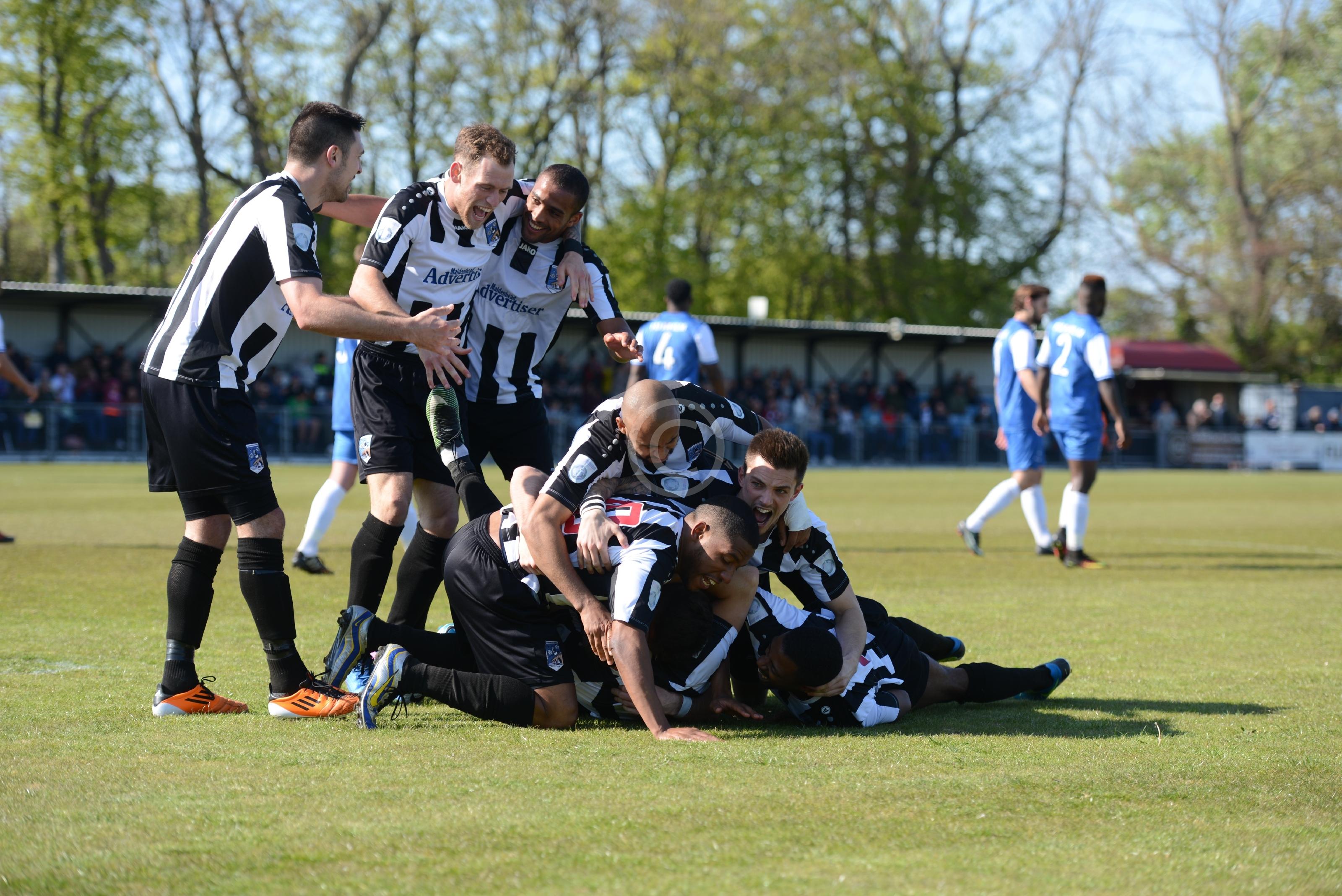 FOOTBALL 128026 - Photo 1 of 144 - Baylis Media Photos