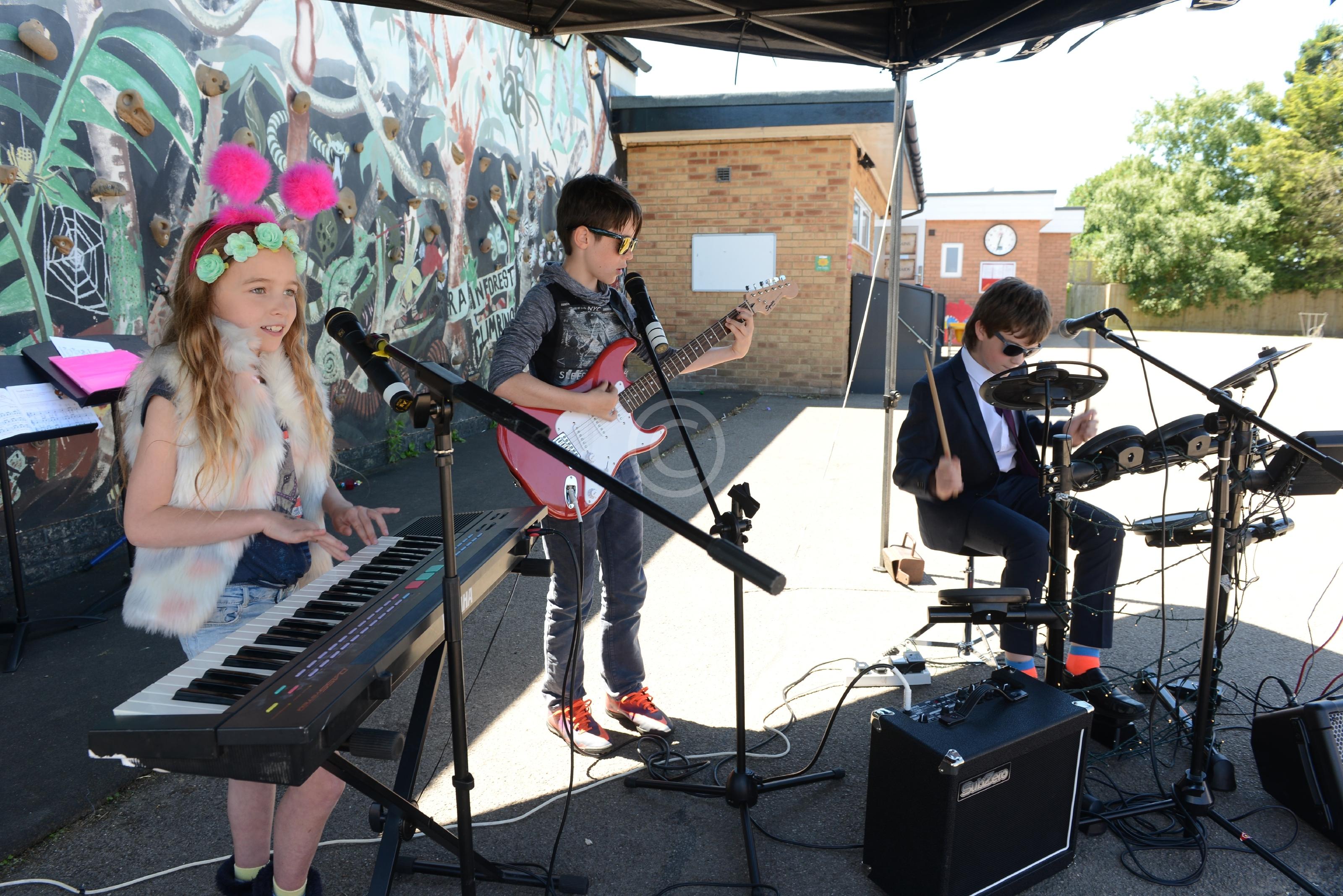 COOKHAM DEAN 128236 - Photo 1 of 47 - Baylis Media Photos