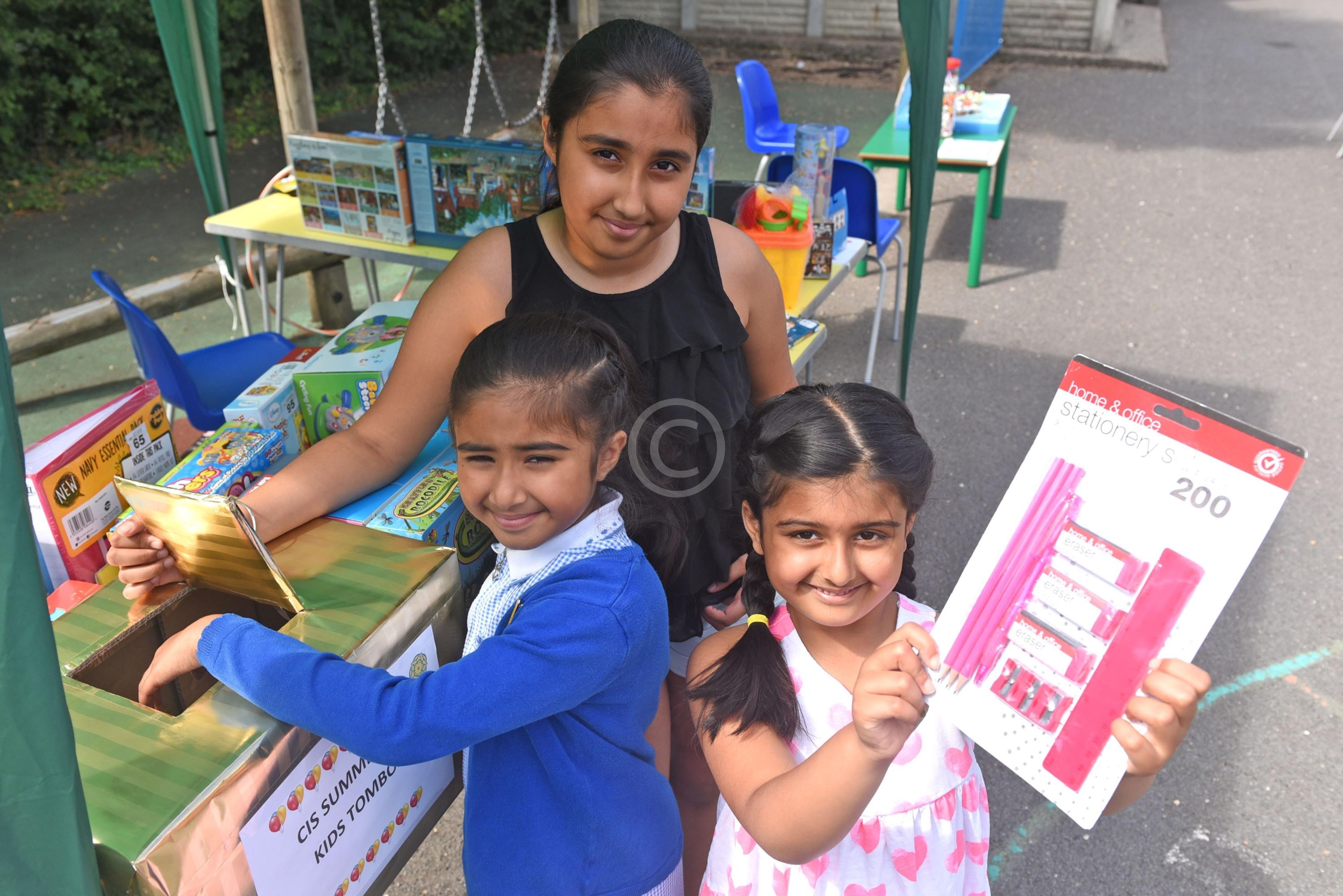 CIPPENHAM 128369 - Photo 1 of 13 - Baylis Media Photos