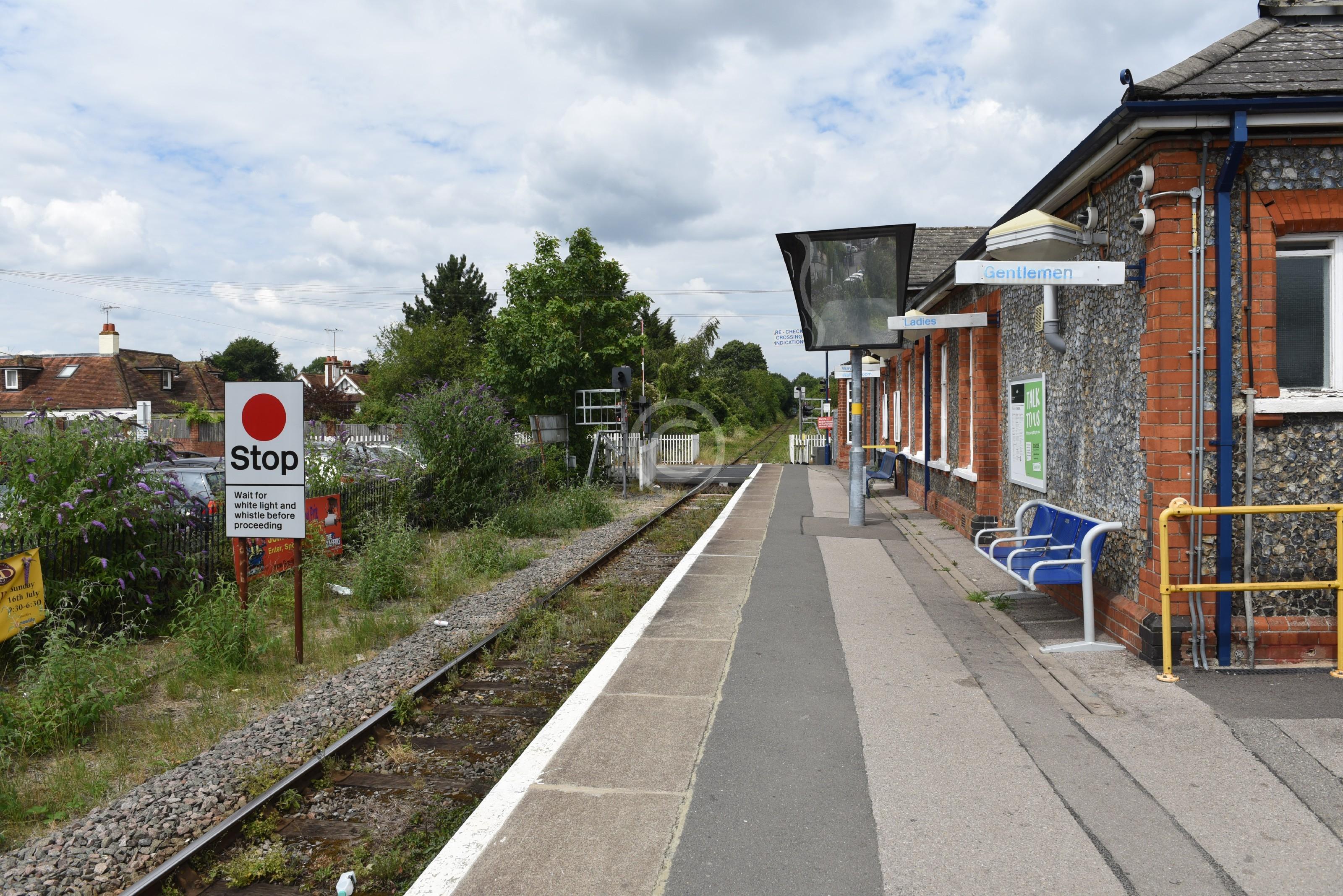 COOKHAM RISE 128381 - Photo 1 of 20 - Baylis Media Photos