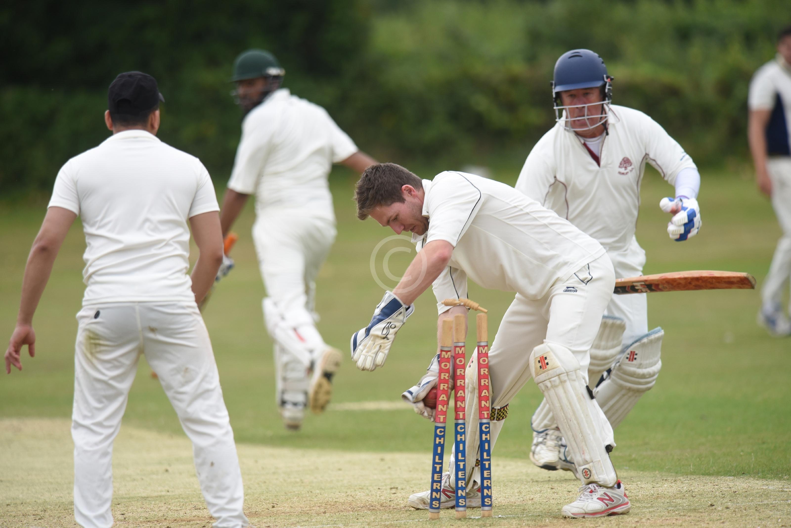 CRICKET 128413 - Photo 1 of 14 - Baylis Media Photos
