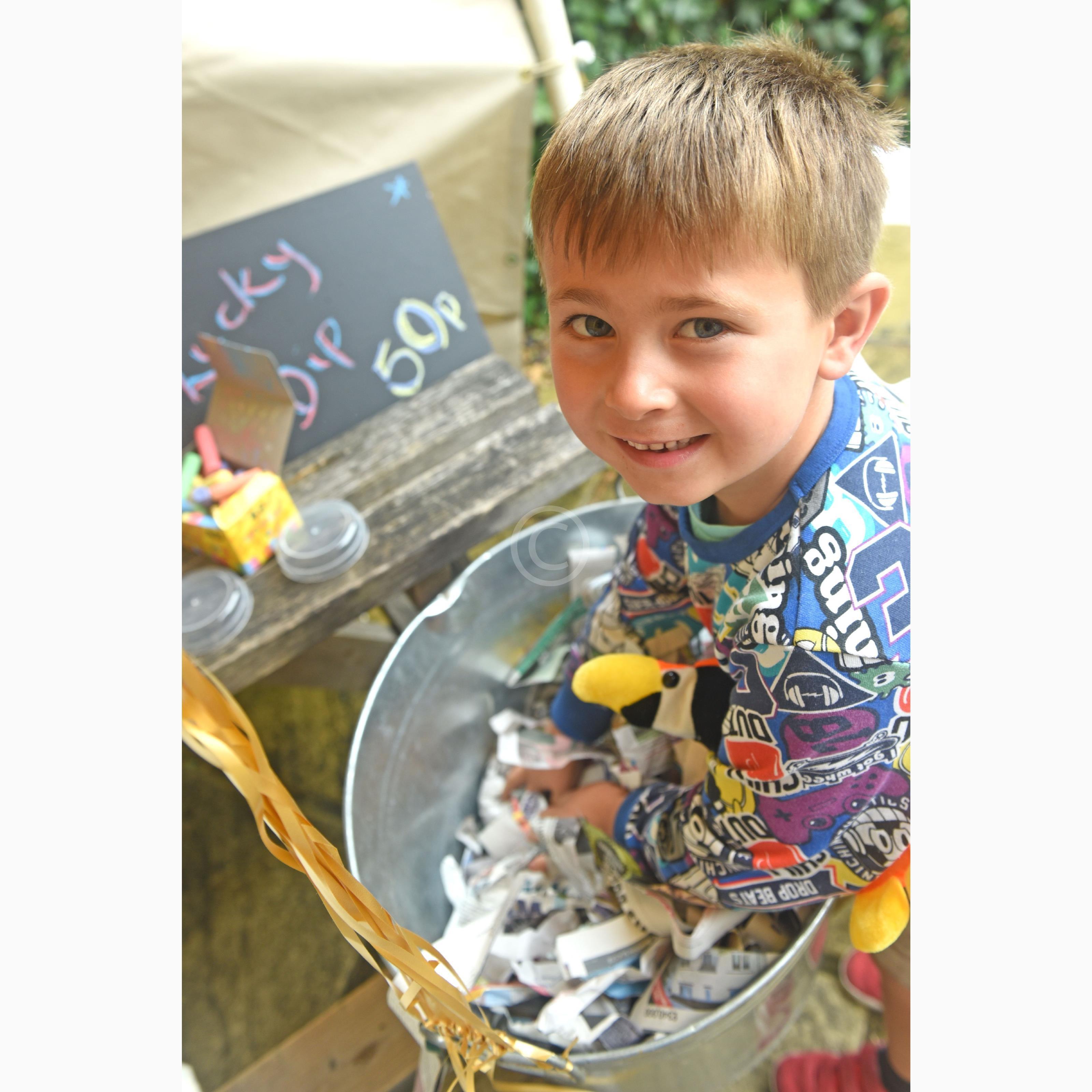 MAIDENHEAD 128453 - Photo 2 of 10 - Baylis Media Photos