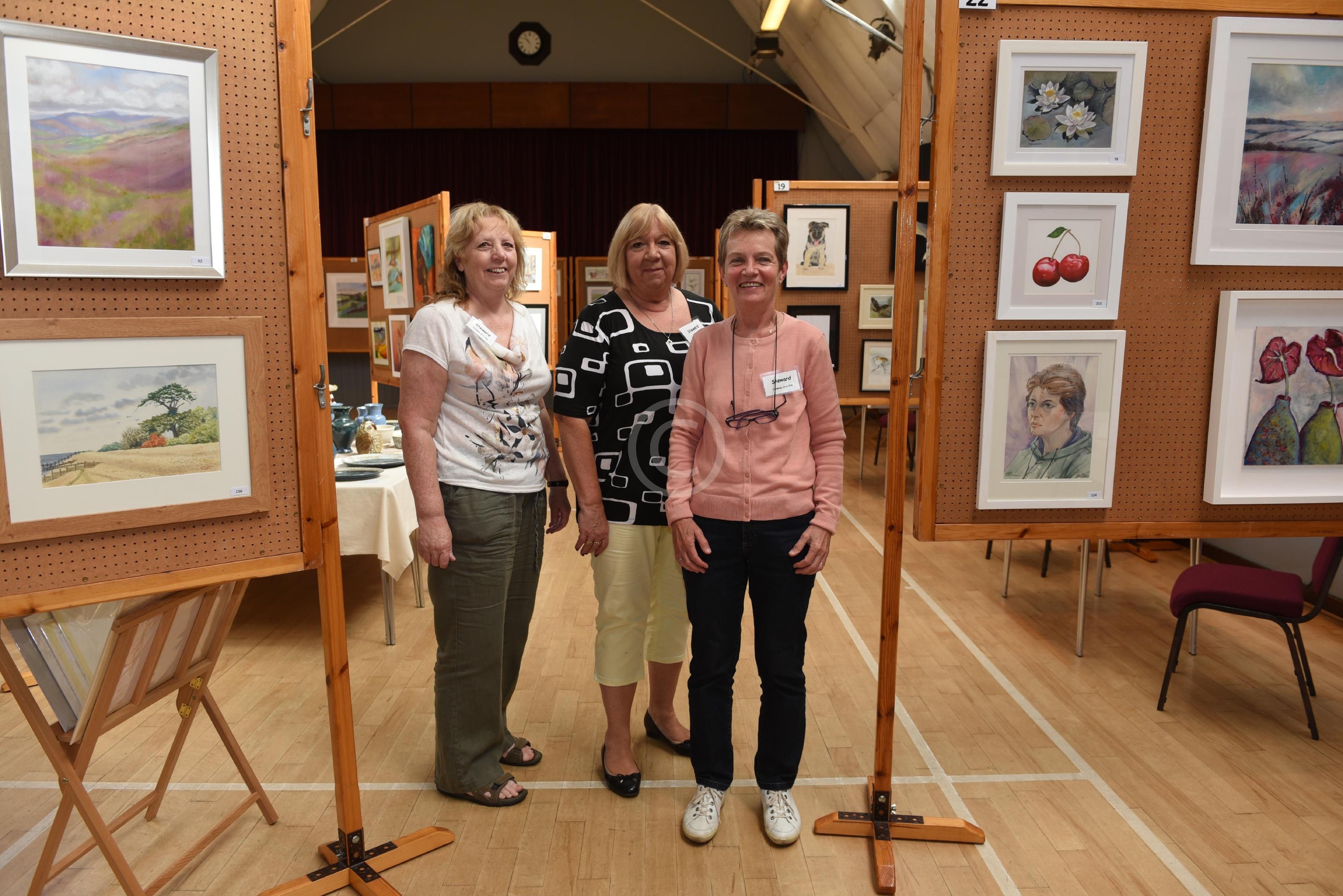 COOKHAM 128542 - Photo 1 of 27 - Baylis Media Photos