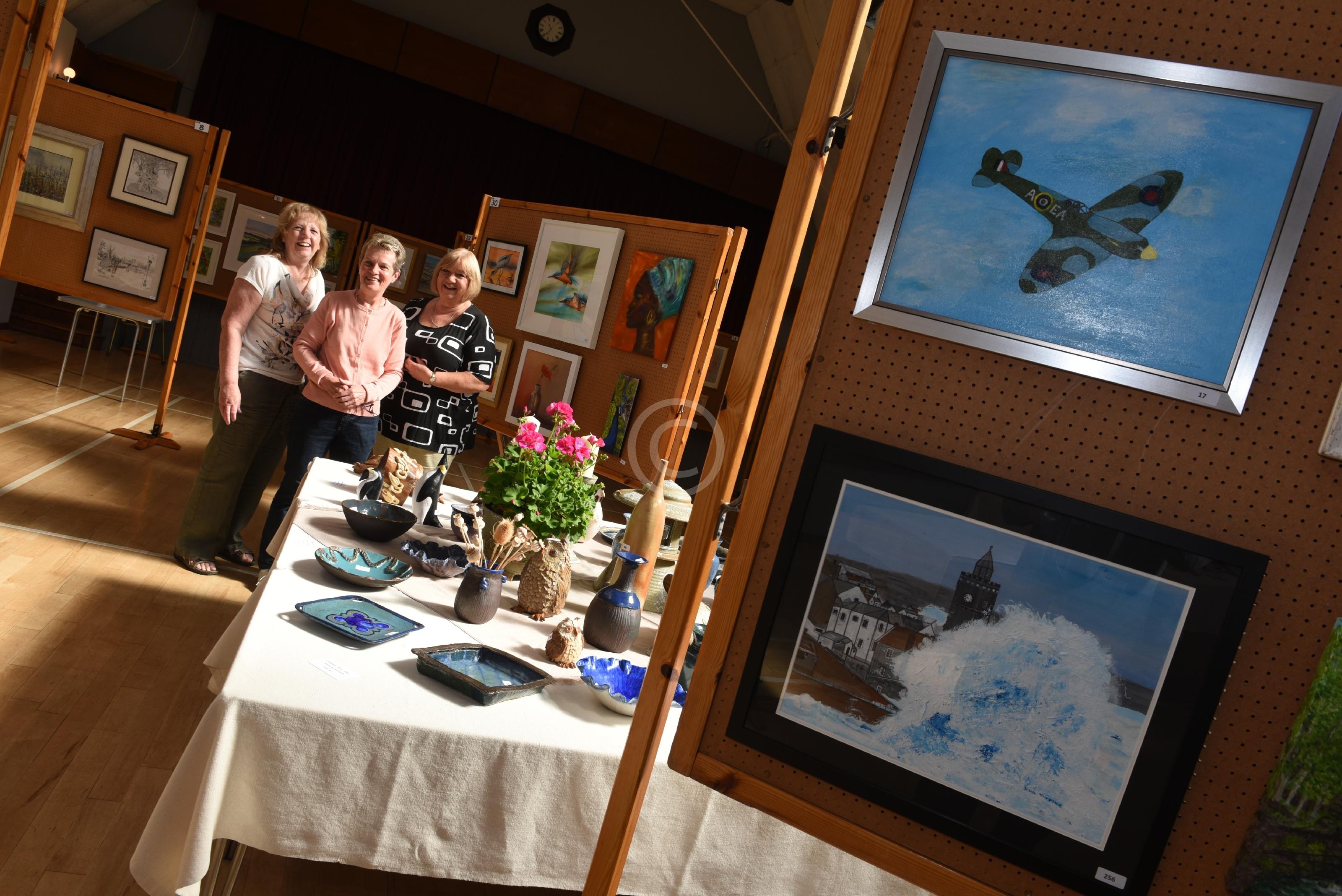 COOKHAM 128542 - Photo 1 of 27 - Baylis Media Photos