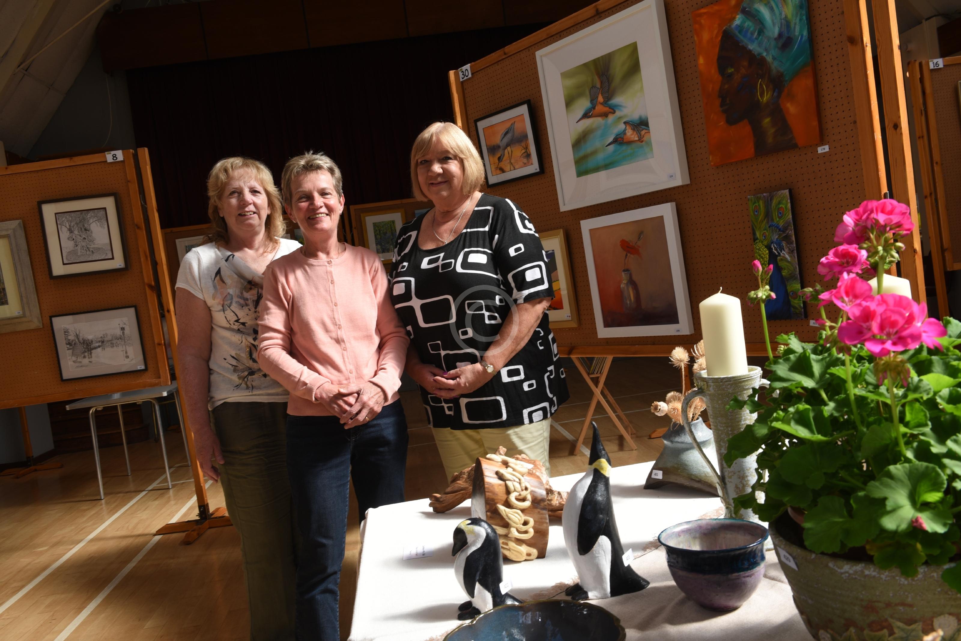 COOKHAM 128542 - Photo 1 of 27 - Baylis Media Photos