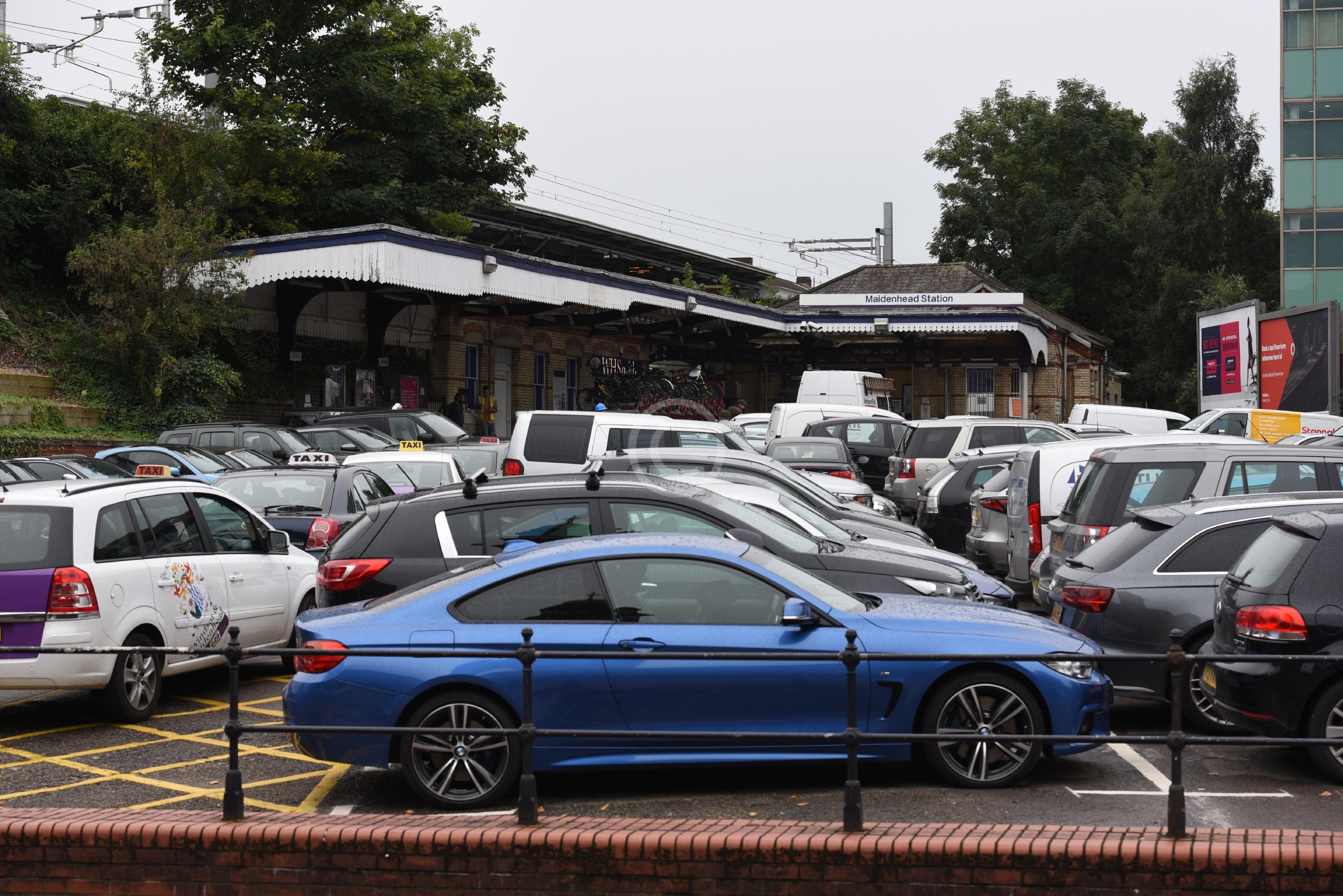 MAIDENHEAD 128627 - Photo 1 of 39 - Baylis Media Photos