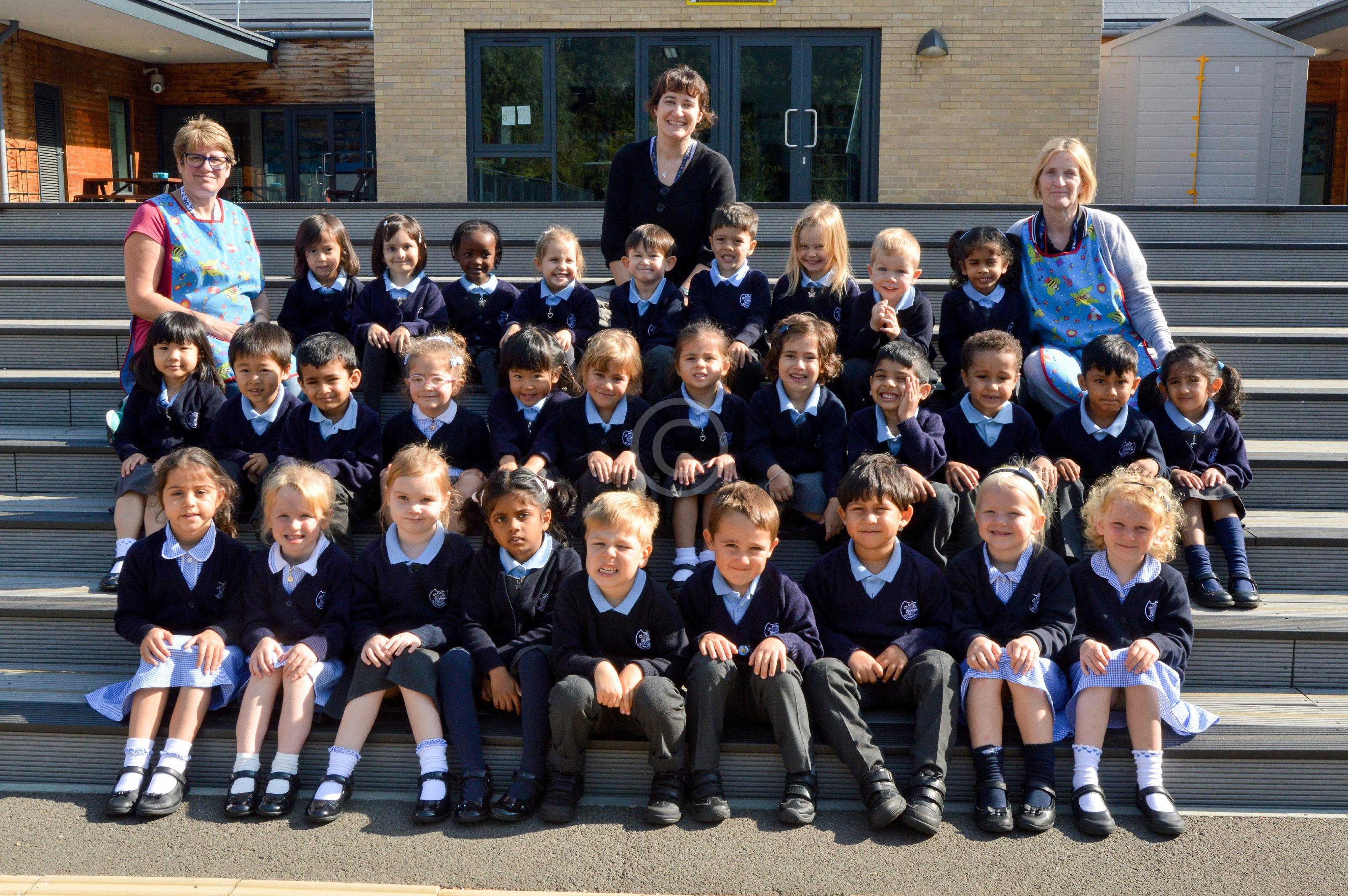 FIRST CLASS 128685 - Photo 1 of 2 - Baylis Media Photos