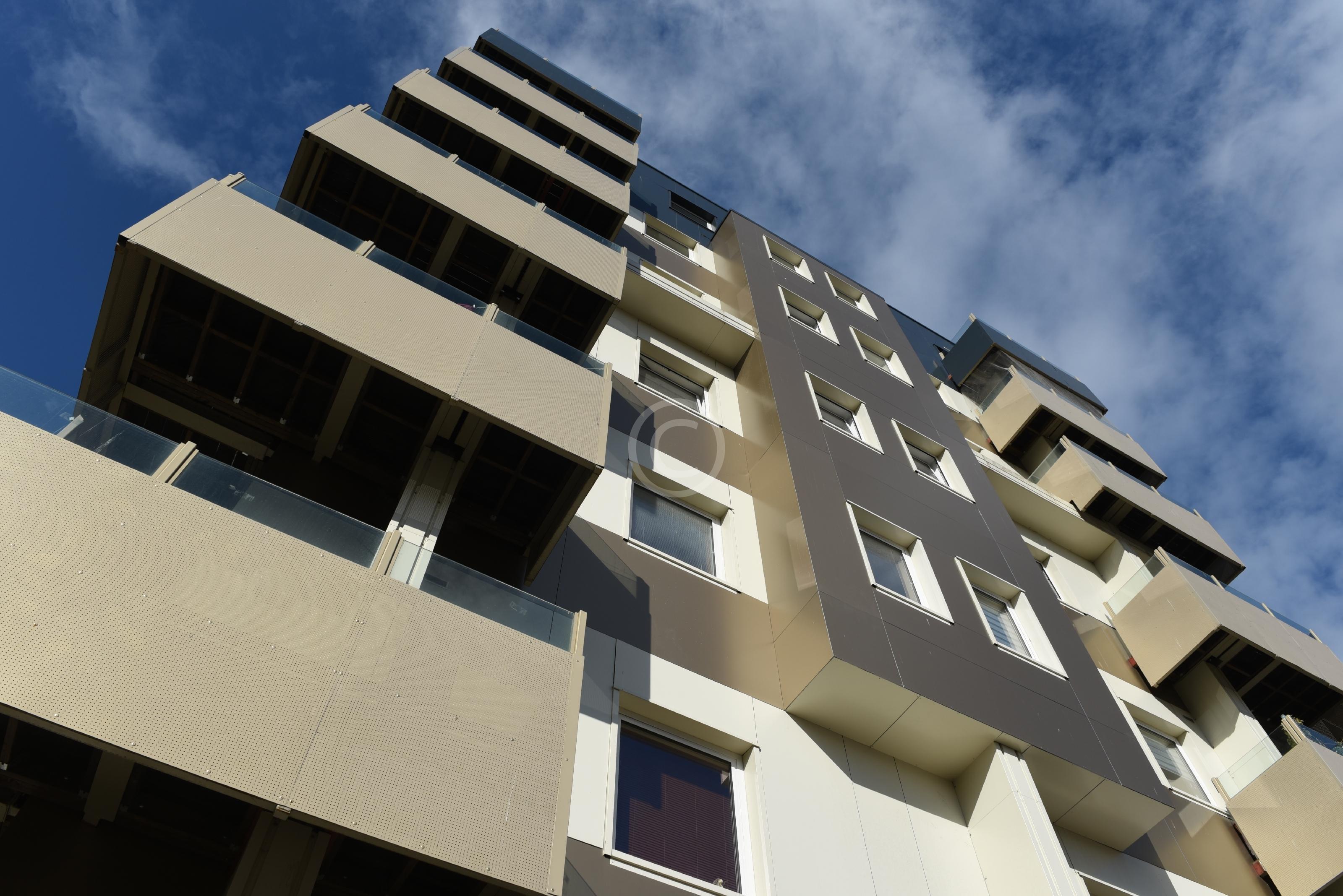 SLOUGH 128700 - Photo 1 of 30 - Baylis Media Photos