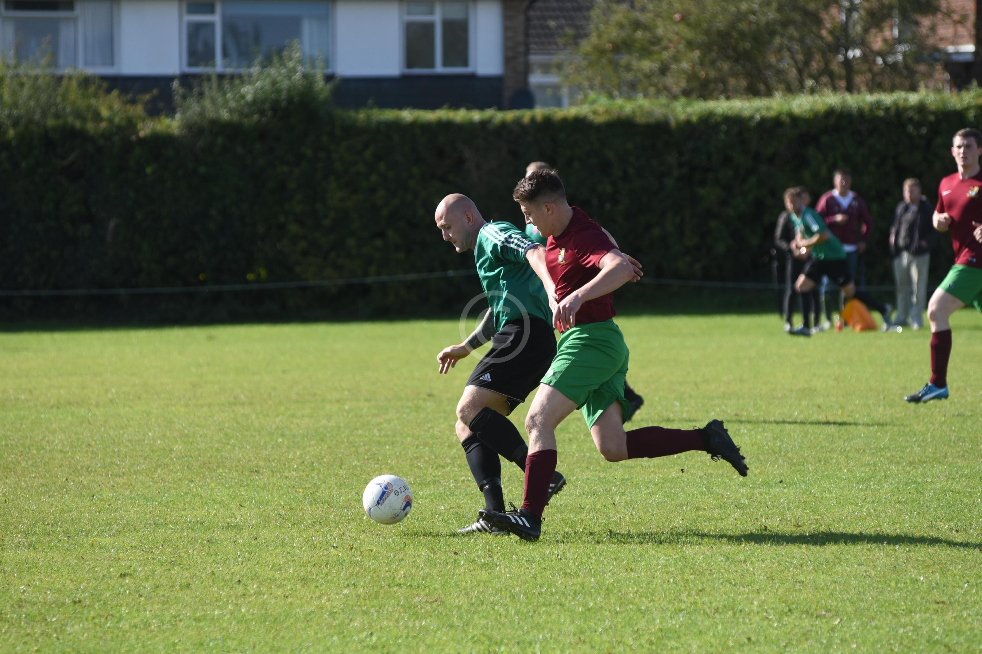 FOOTBALL 128720 - Photo 1 of 11 - Baylis Media Photos