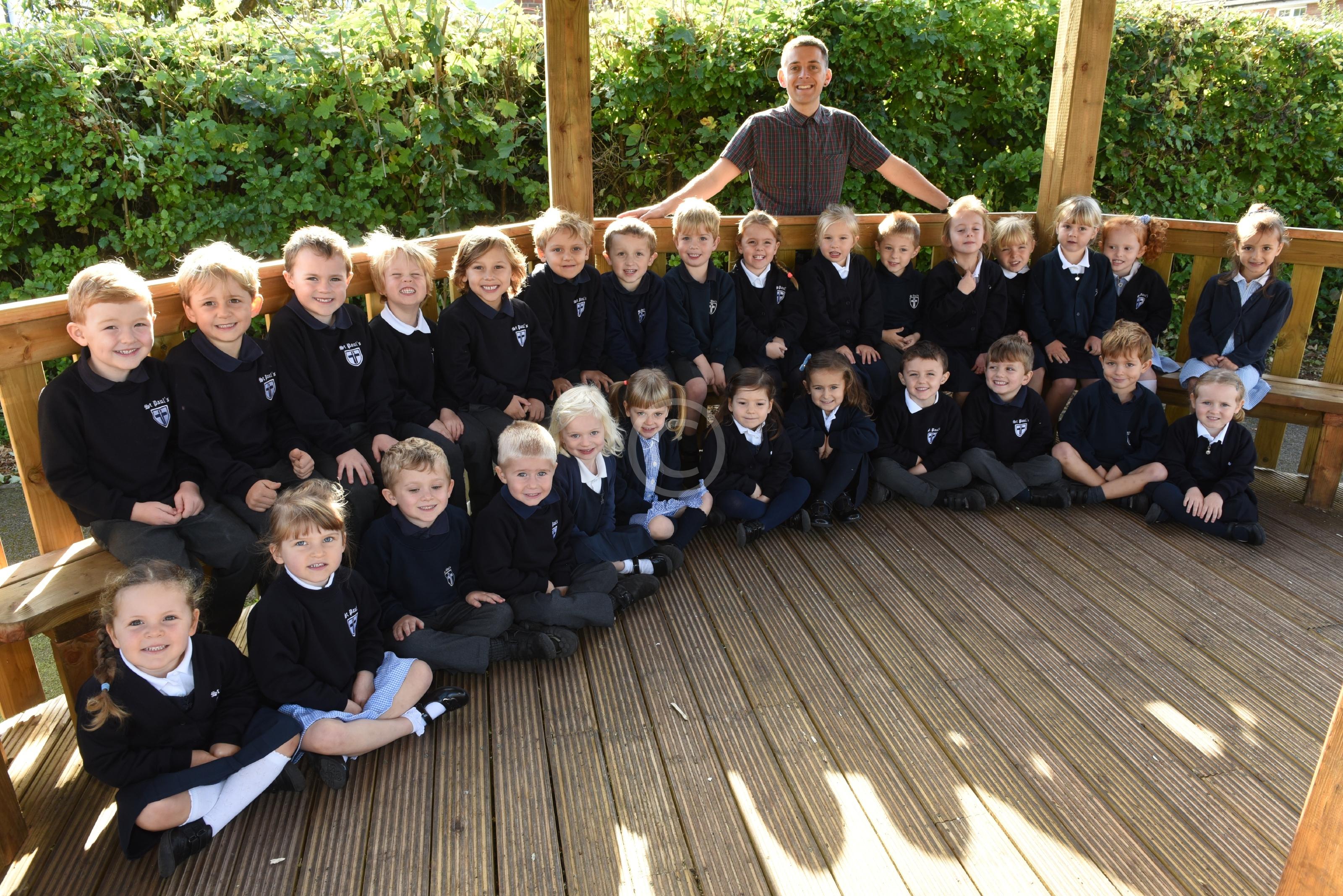 FIRST CLASS 128819 - Photo 1 of 6 - Baylis Media Photos