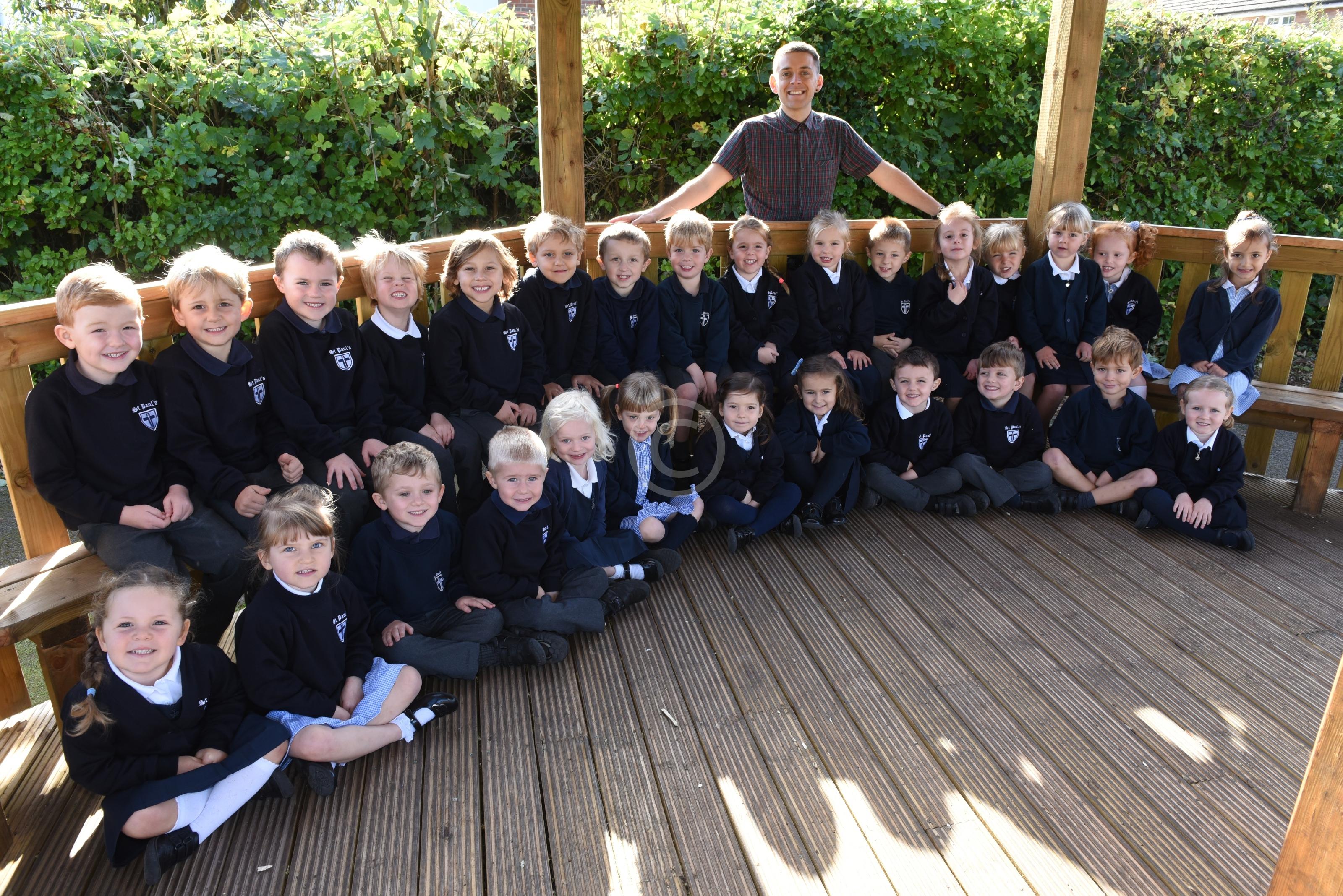 FIRST CLASS 128819 - Photo 1 of 6 - Baylis Media Photos