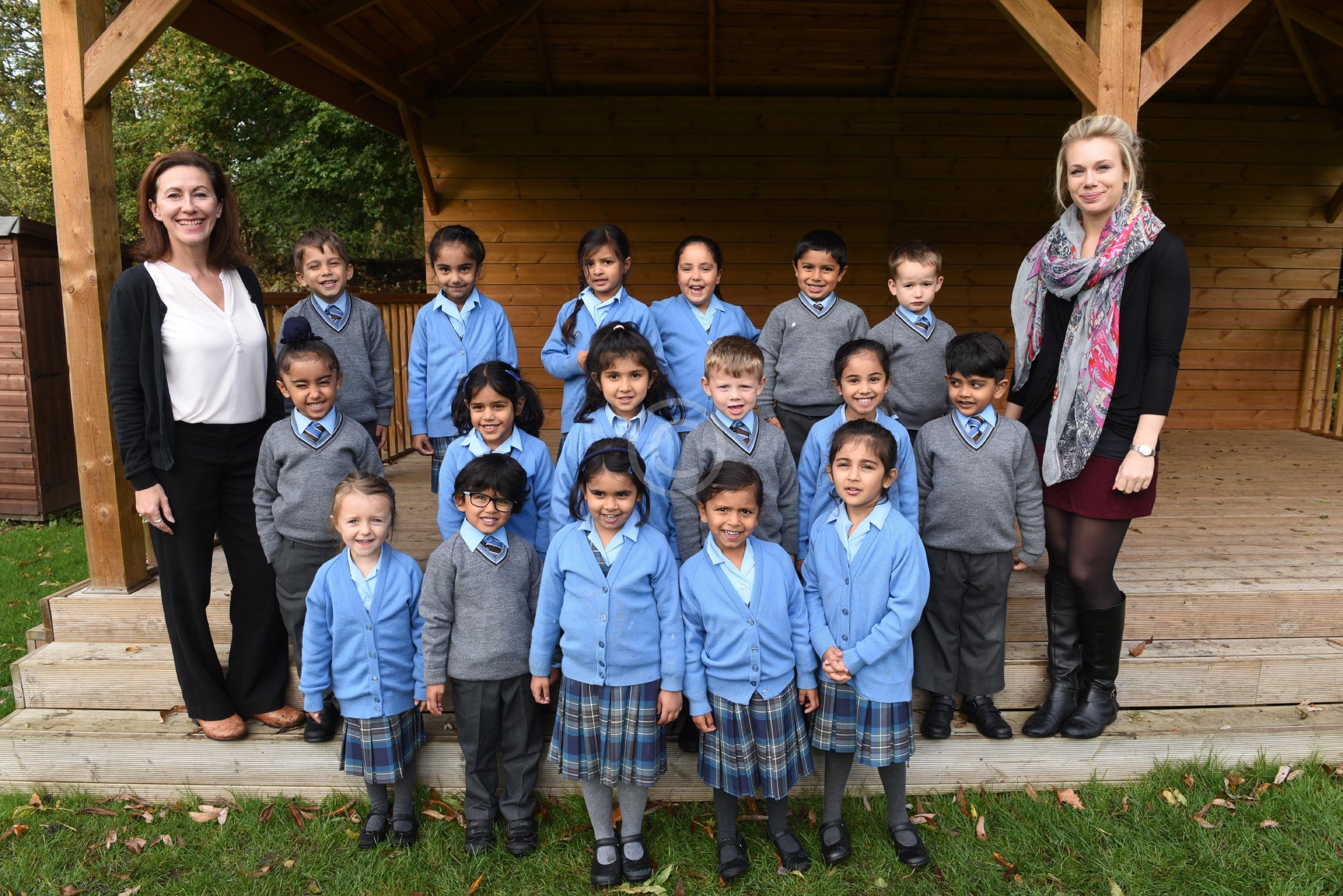 FIRST CLASS 128829 - Photo 1 of 11 - Baylis Media Photos