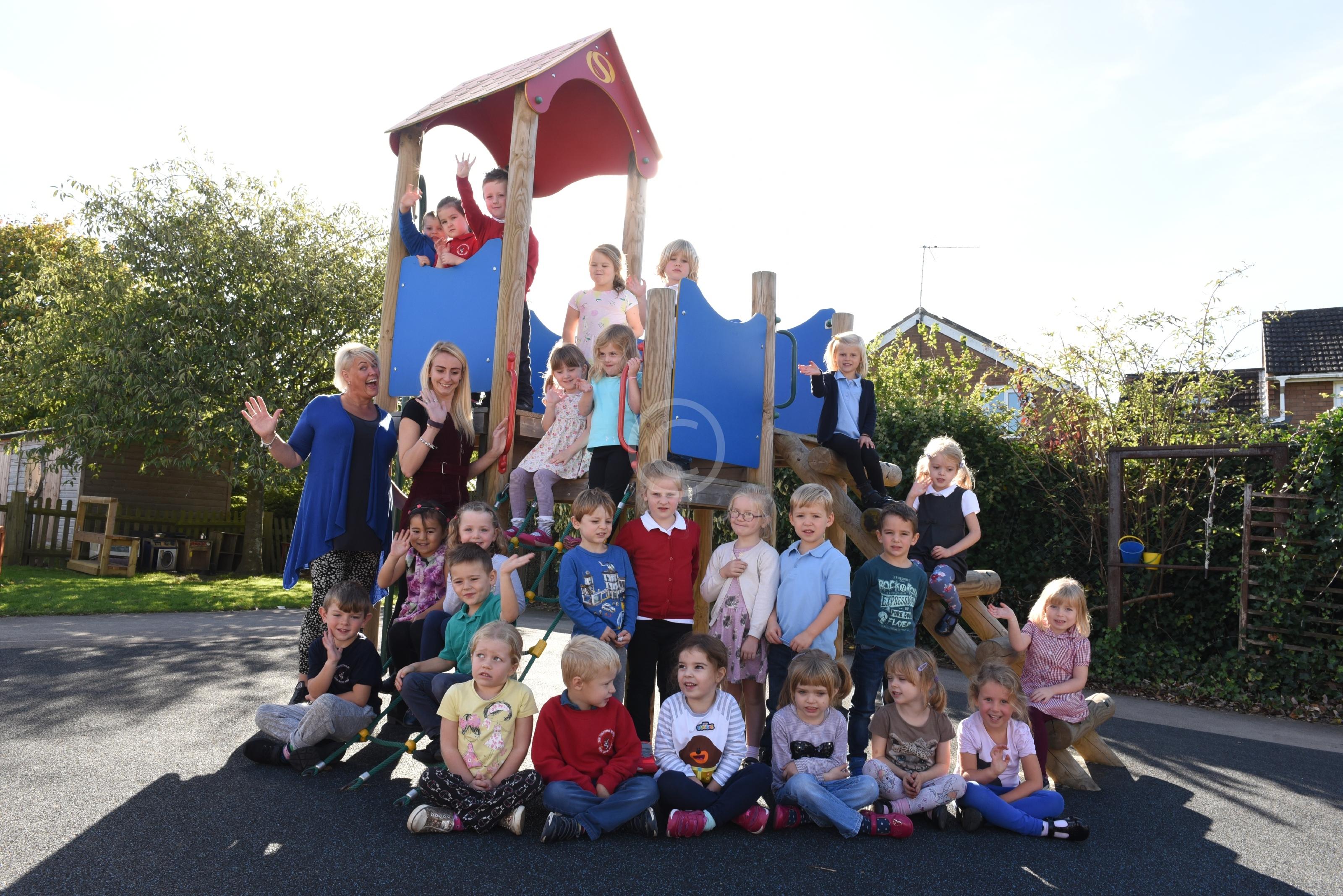 FIRST CLASS 128841 - Photo 1 of 15 - Baylis Media Photos