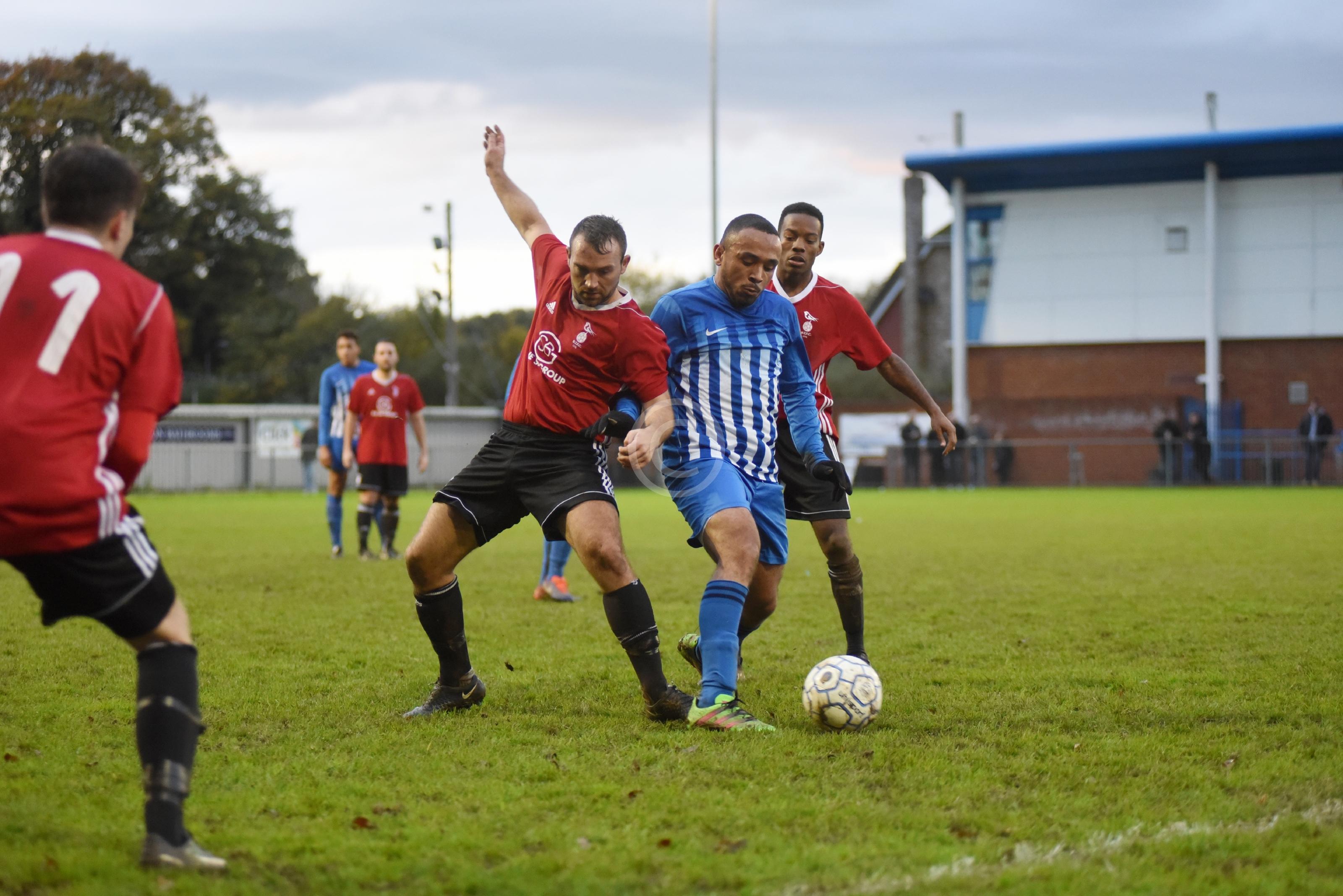 FOOTBALL 128981 - Photo 1 of 11 - Baylis Media Photos