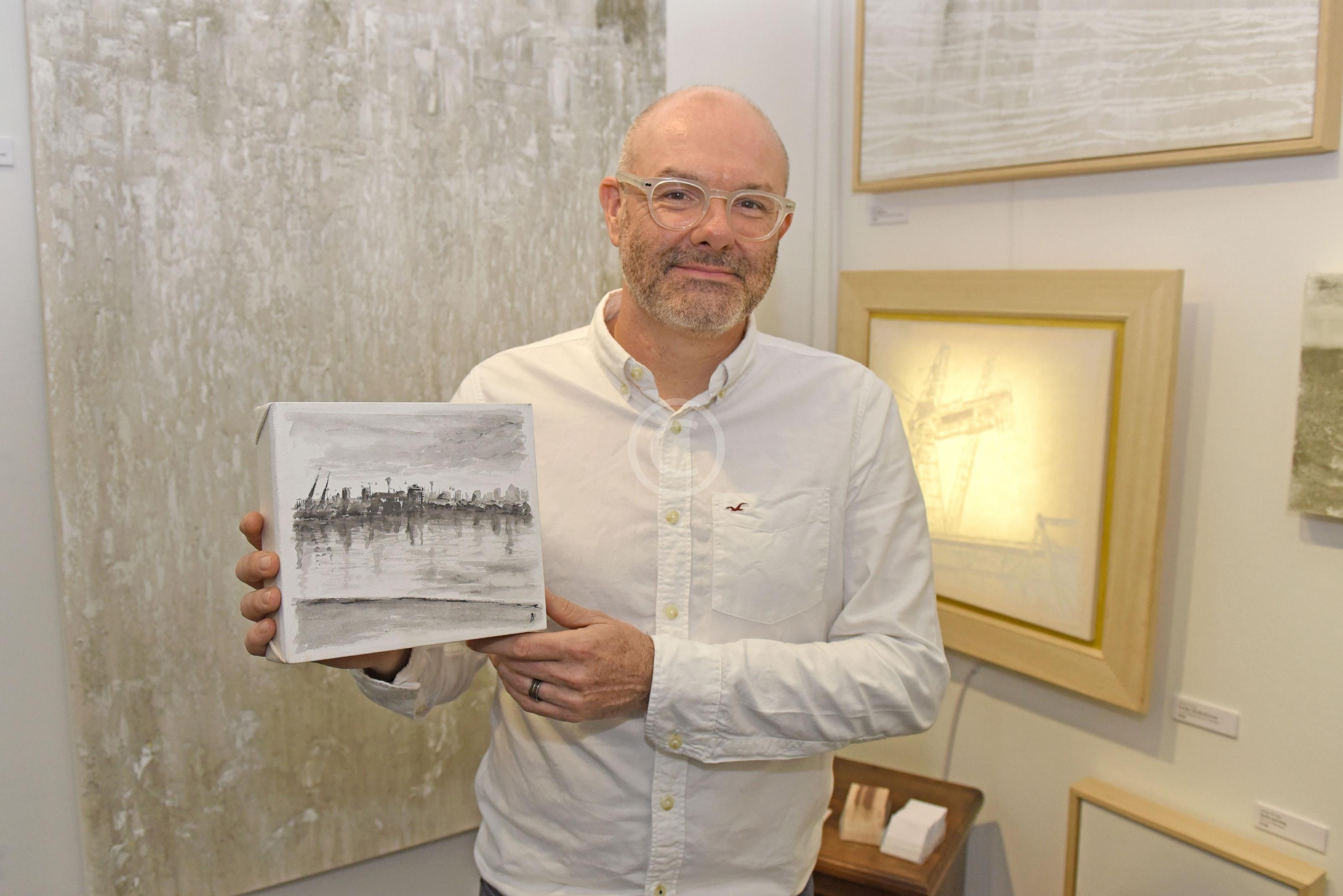 WINDSOR 129012 - Photo 1 of 17 - Baylis Media Photos