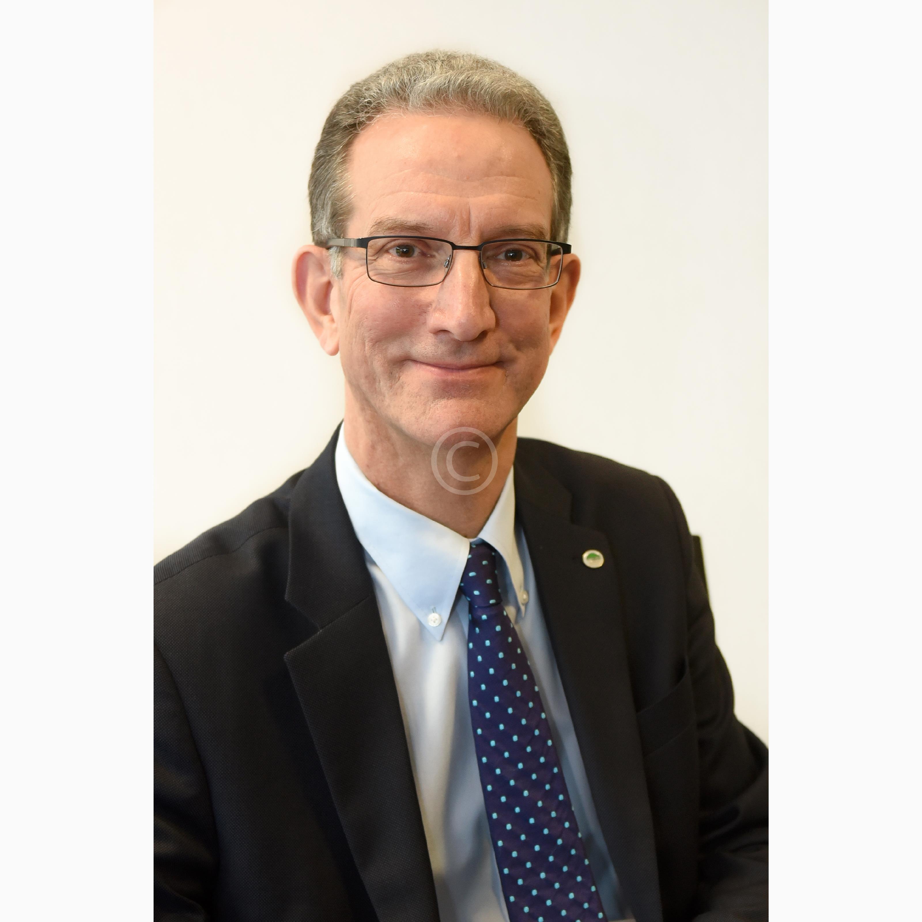 MAIDENHEAD 129028 - Photo 1 of 11 - Baylis Media Photos