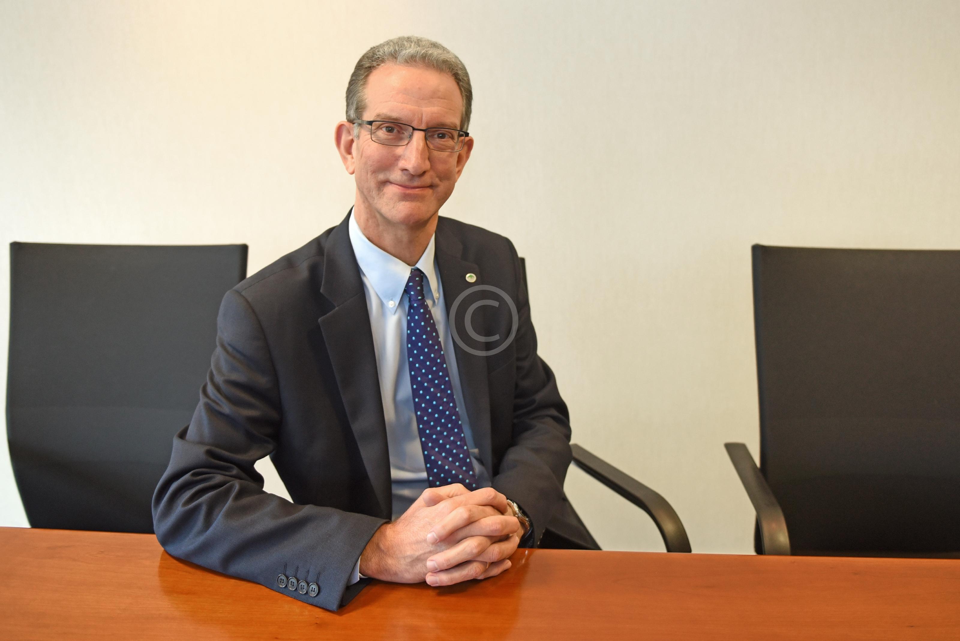 MAIDENHEAD 129028 - Photo 1 of 11 - Baylis Media Photos