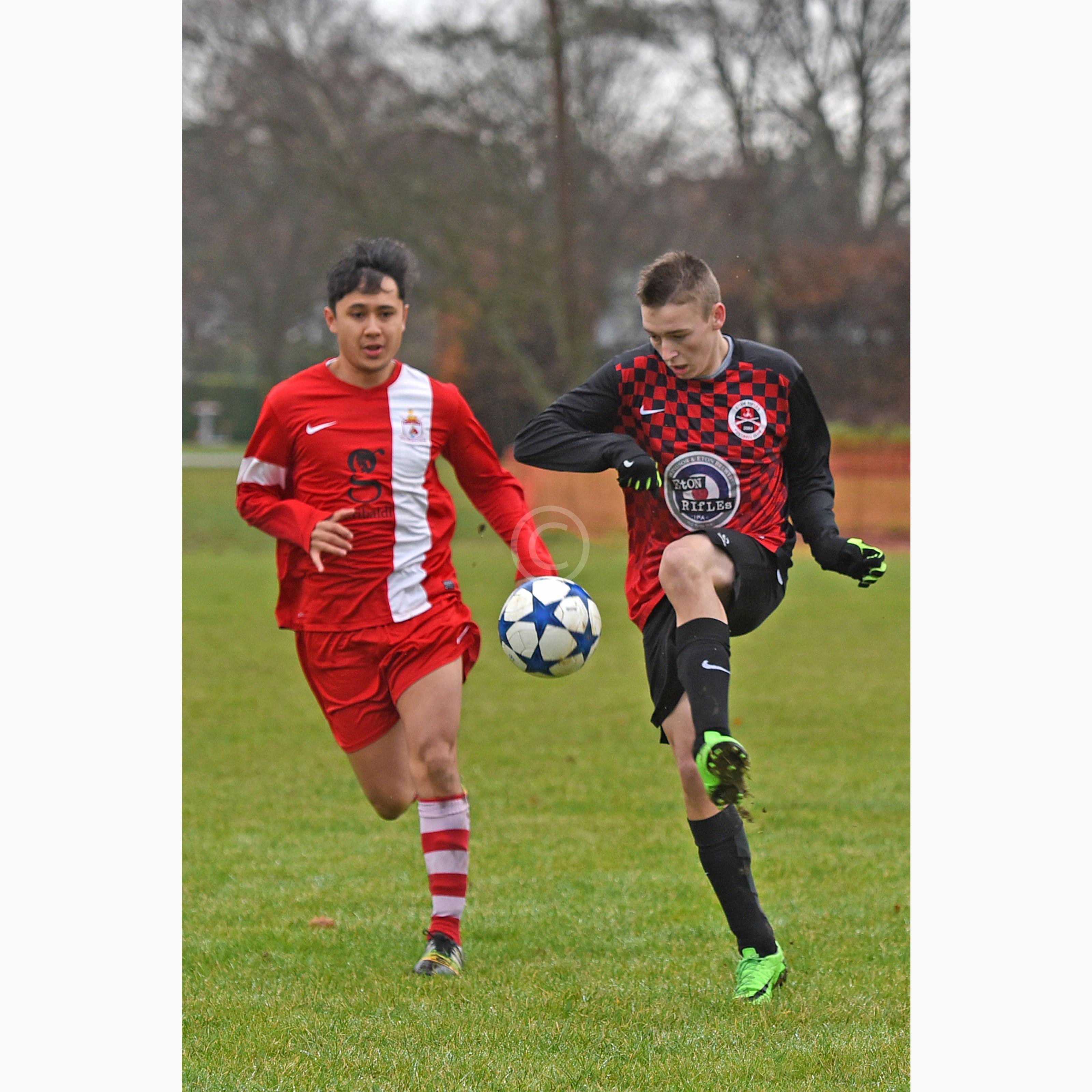 MAIDENHEAD 129118 - Photo 1 of 8 - Baylis Media Photos