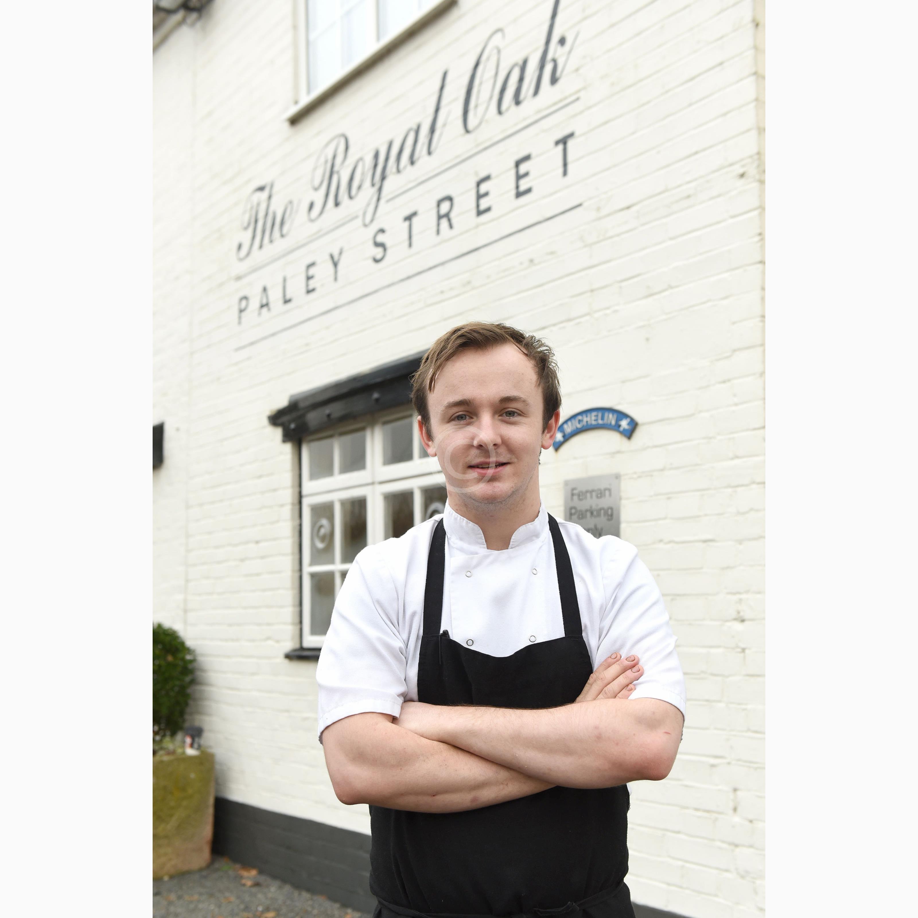 MAIDENHEAD 129210 - Photo 1 of 10 - Baylis Media Photos