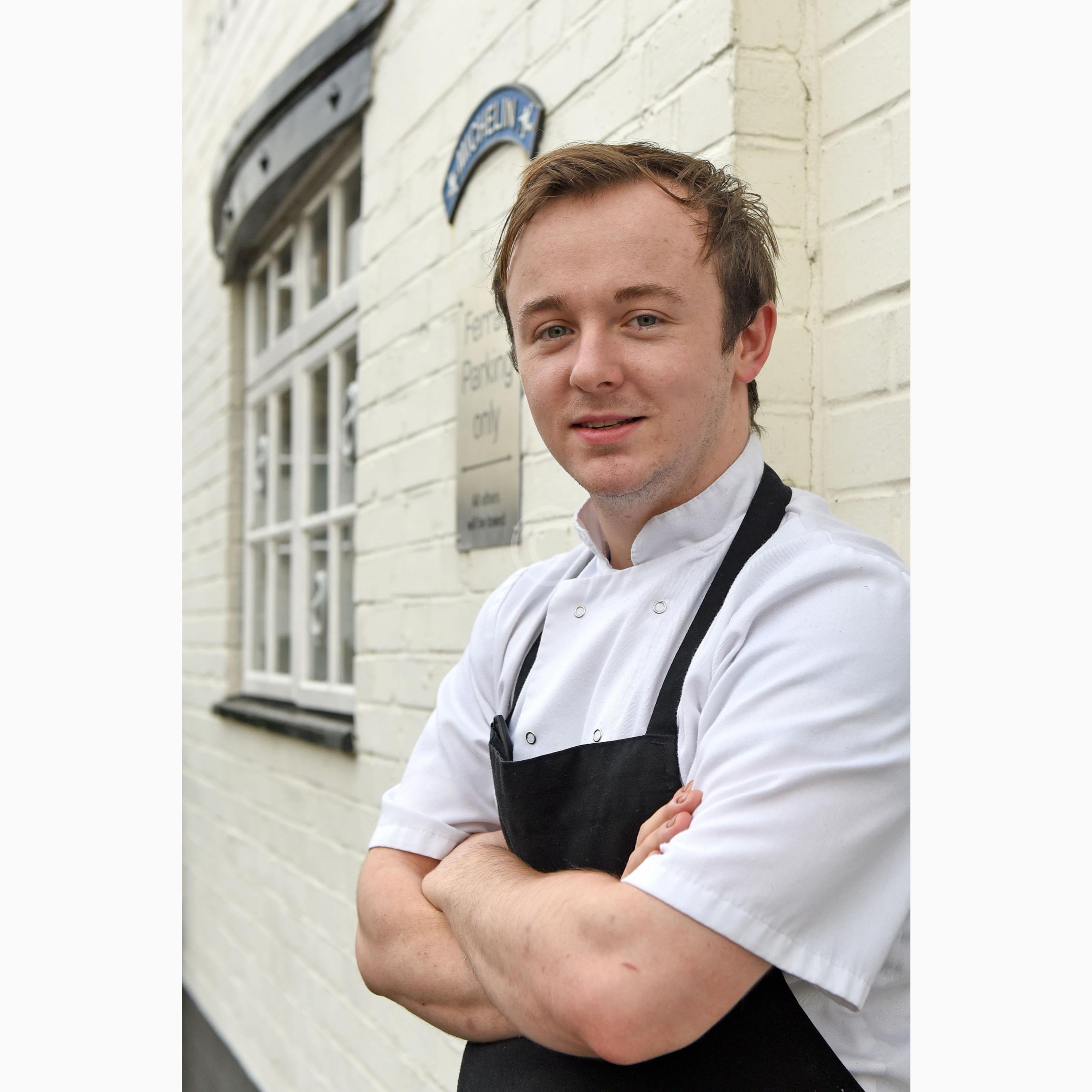 MAIDENHEAD 129210 - Photo 1 of 10 - Baylis Media Photos