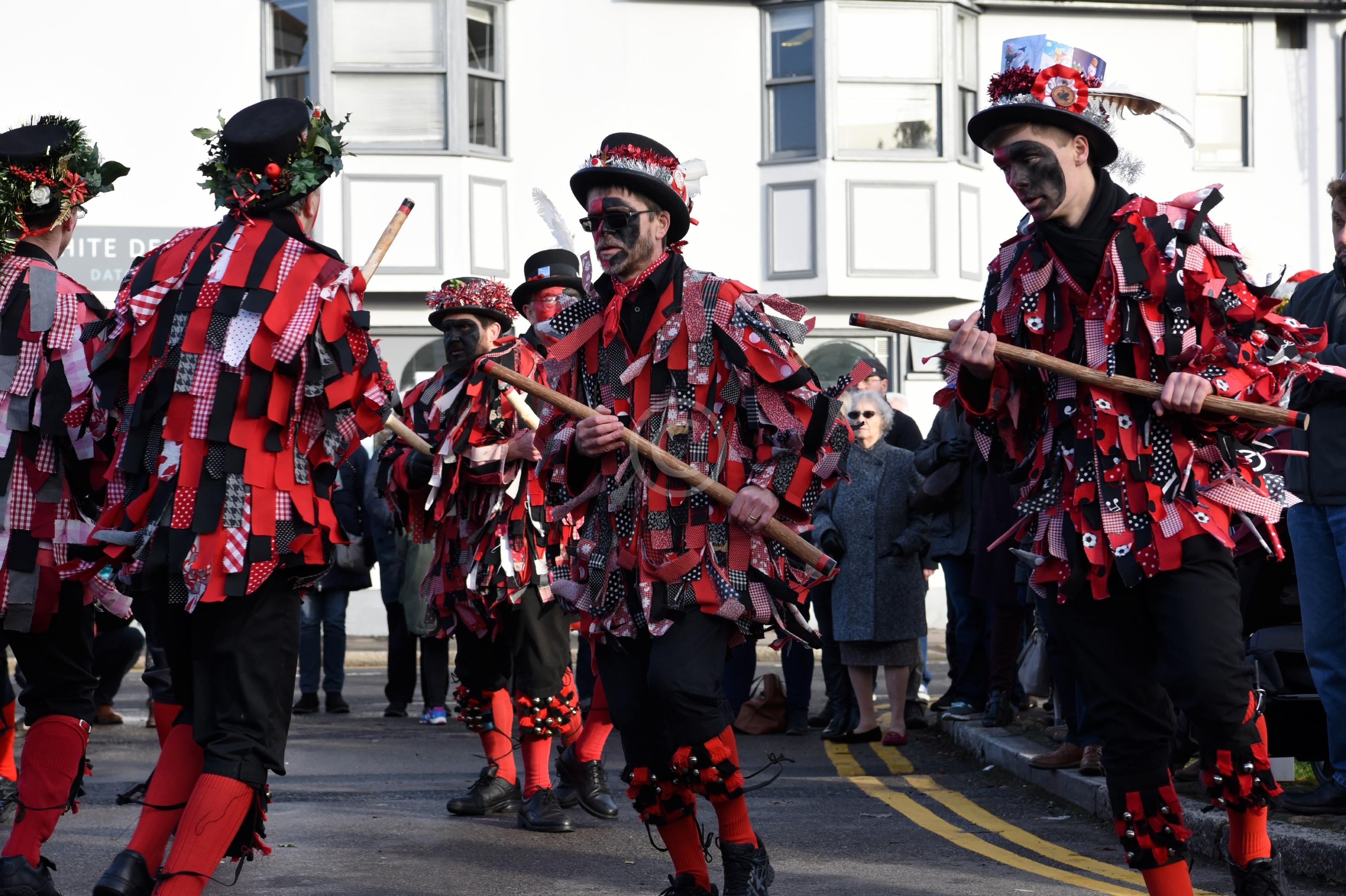 DATCHET 129215 - Photo 1 of 11 - Baylis Media Photos