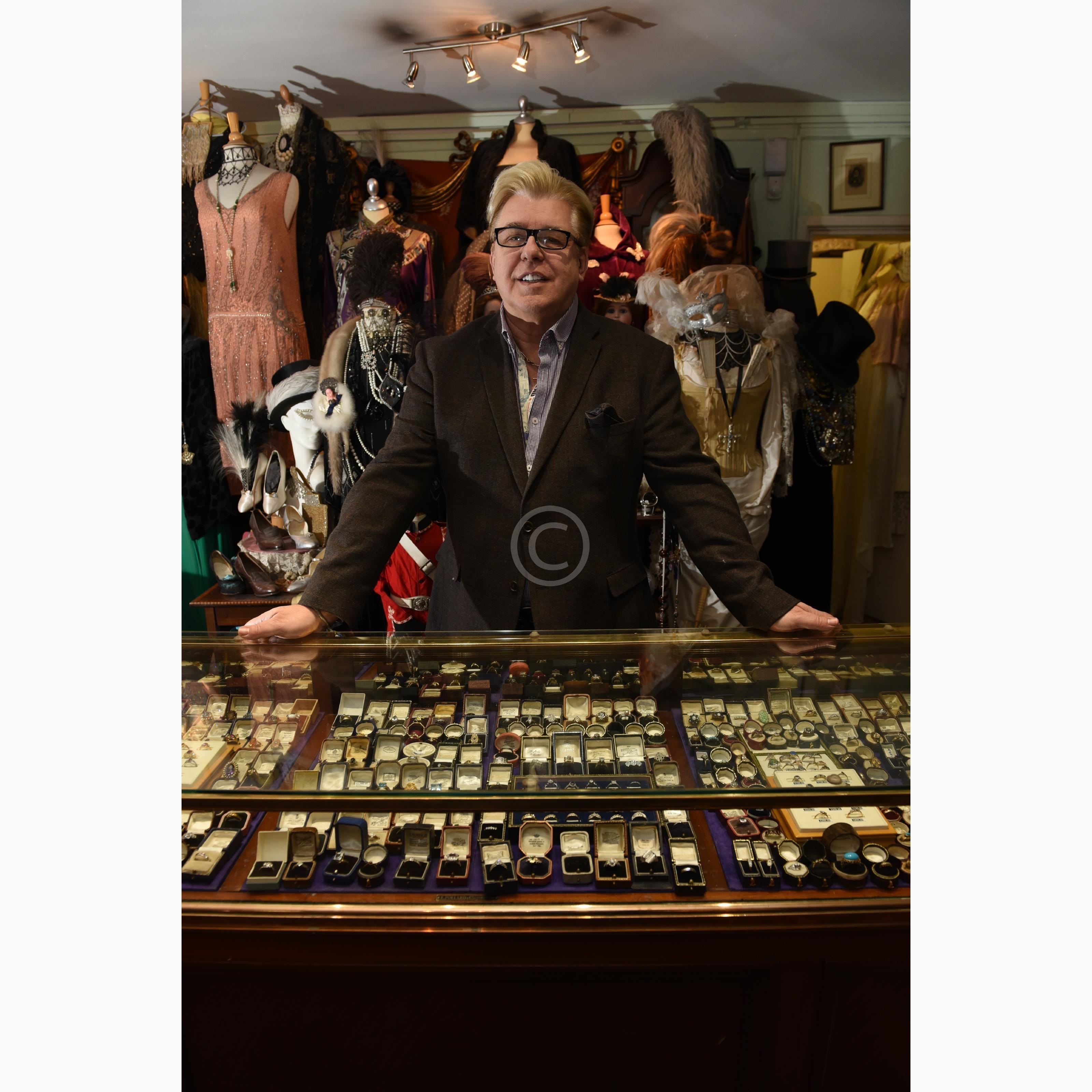 WINDSOR 129266 - Photo 1 of 17 - Baylis Media Photos