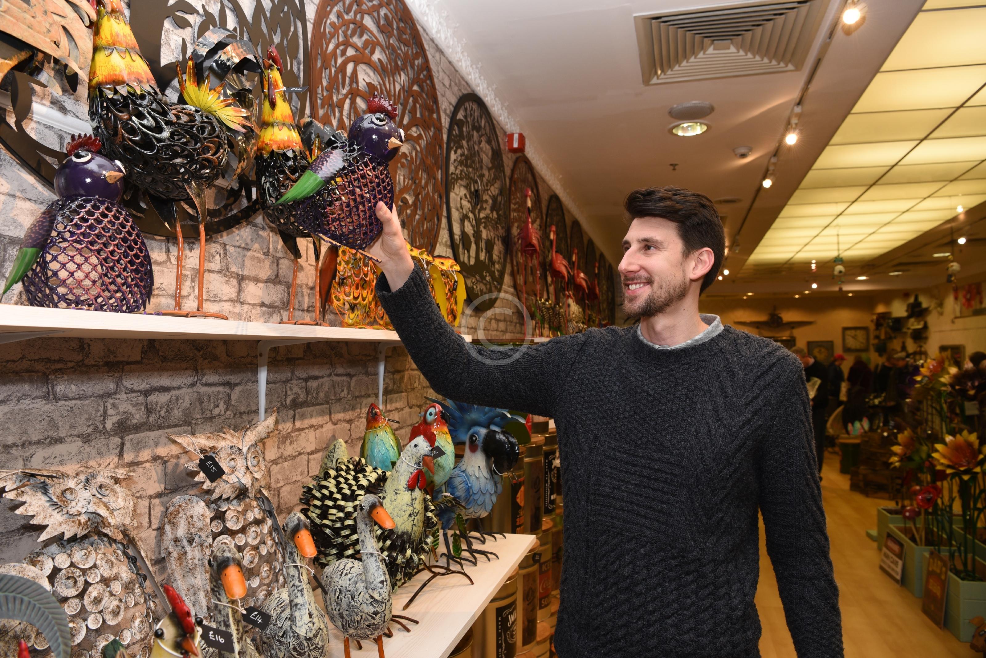 MAIDENHEAD 129274 - Photo 1 of 11 - Baylis Media Photos