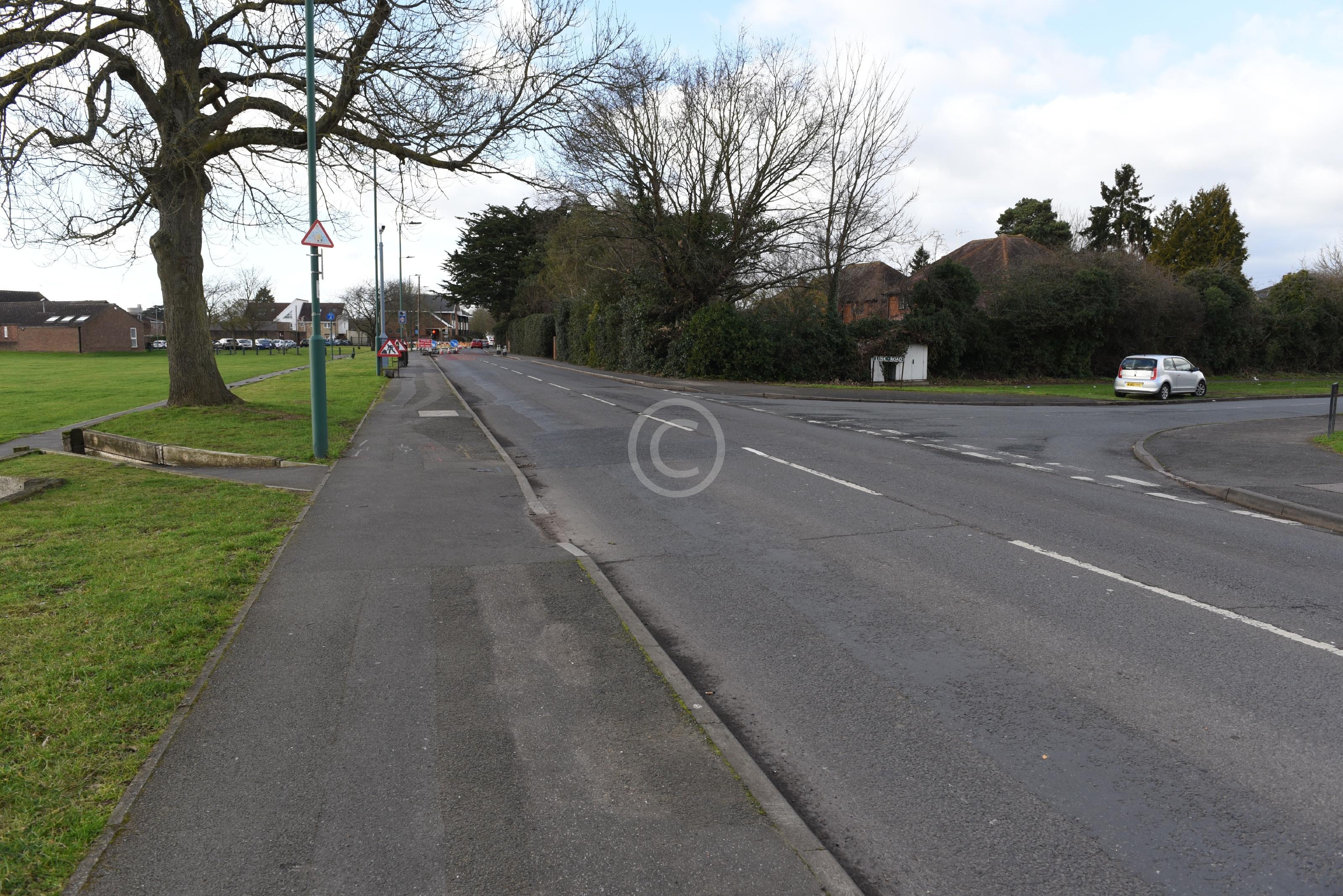 DATCHET 129357 - Photo 1 of 9 - Baylis Media Photos