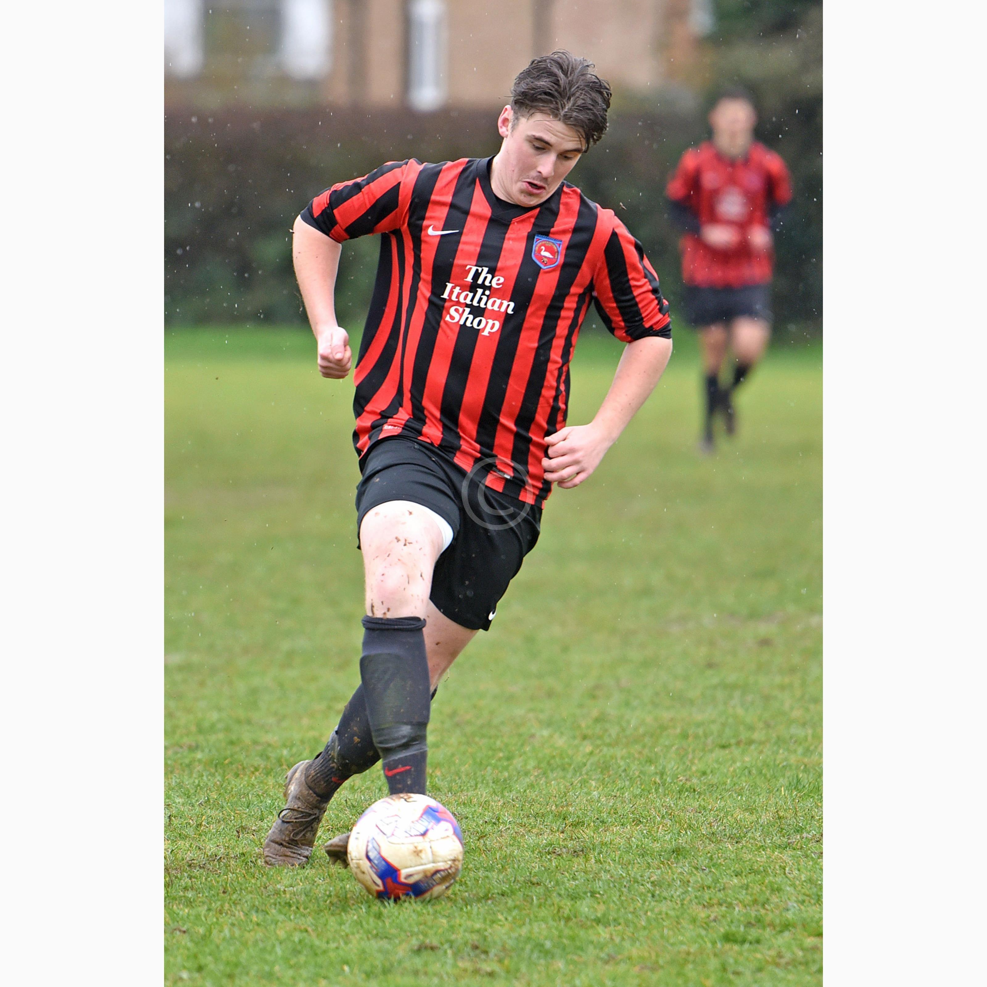 COOKHAM 129365 - Photo 4 of 10 - Baylis Media Photos