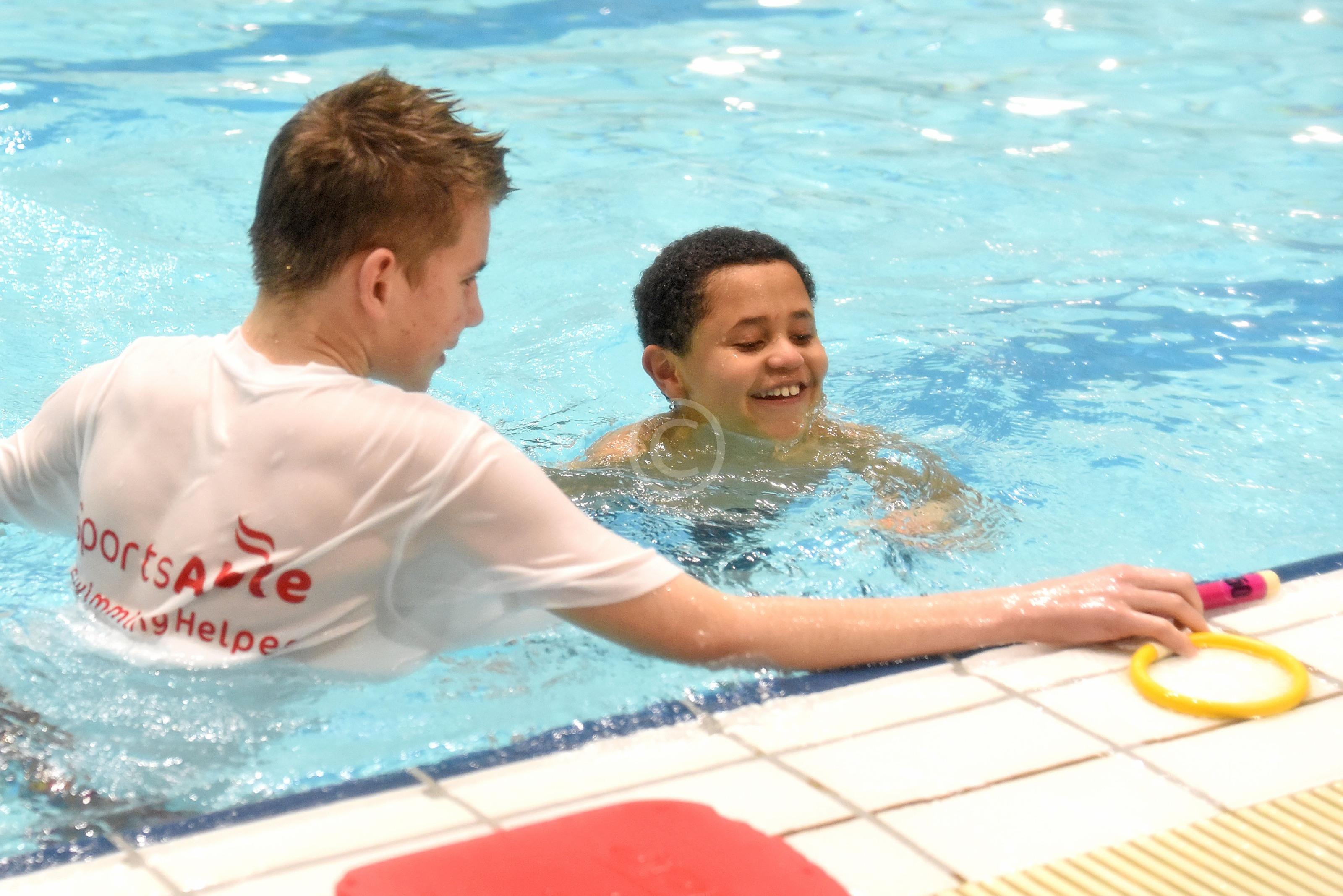 MAIDENHEAD 129370 - Photo 1 of 9 - Baylis Media Photos