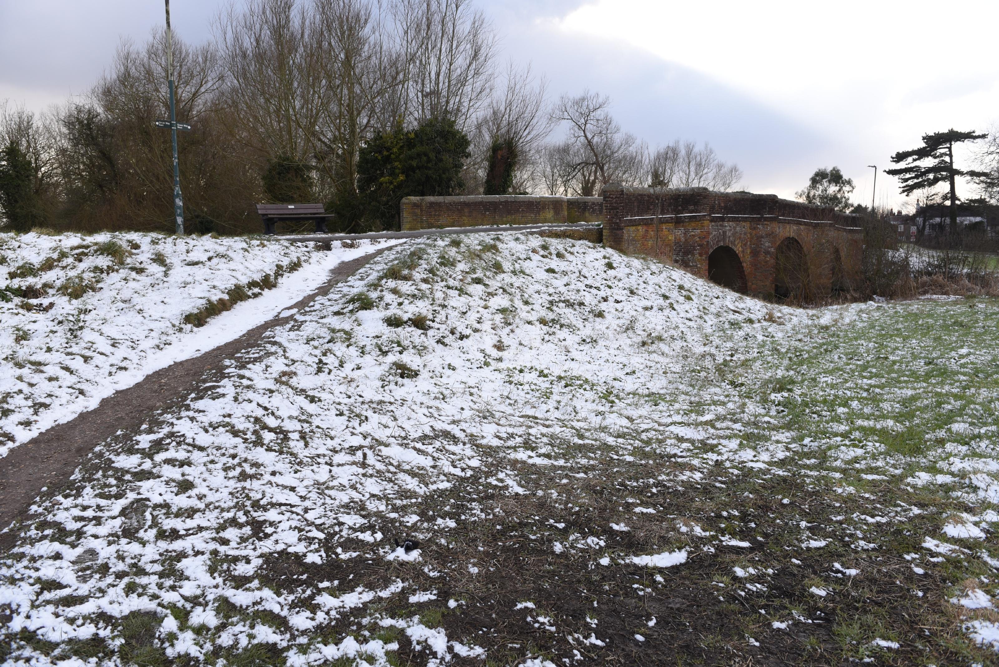 COOKHAM 129477 - Photo 1 of 4 - Baylis Media Photos